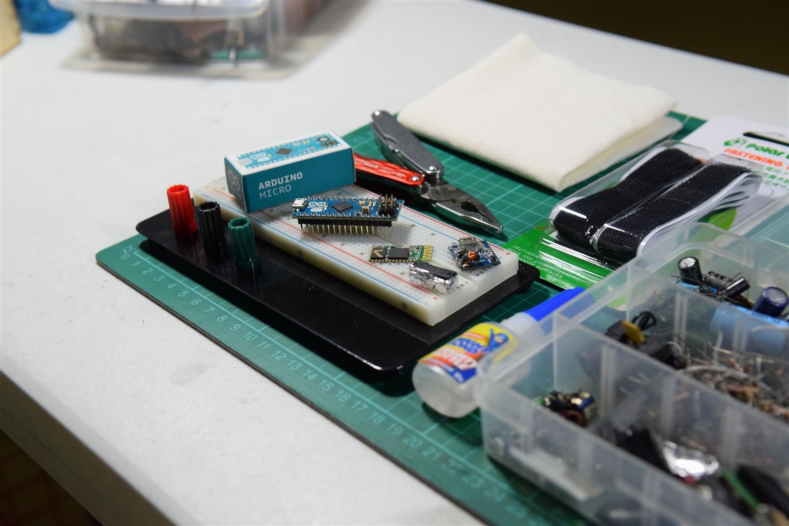 HealthBand: a Remotely Monitored Health Status Bracelet : 17 Steps ...