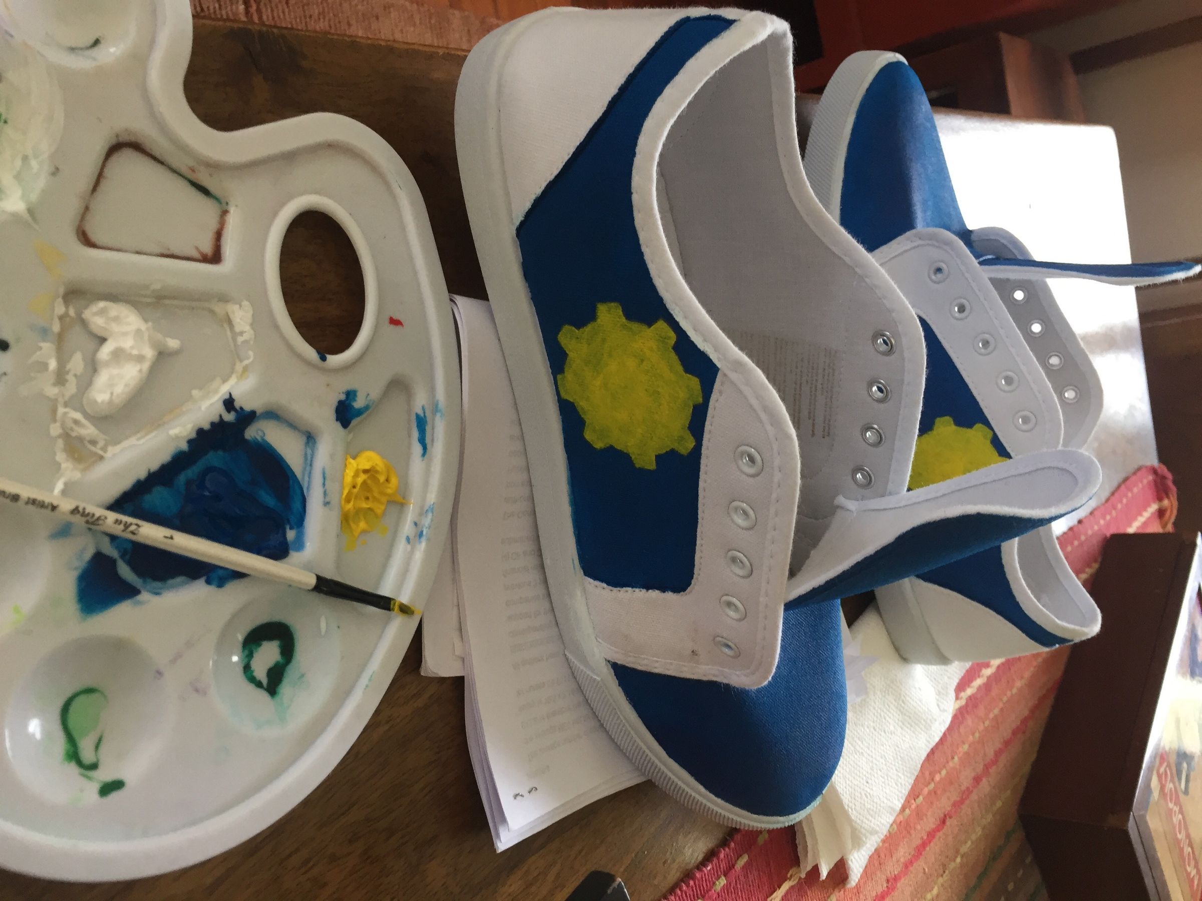 How to Make Professional Looking Custom Shoes for £10! : 12 Steps ...