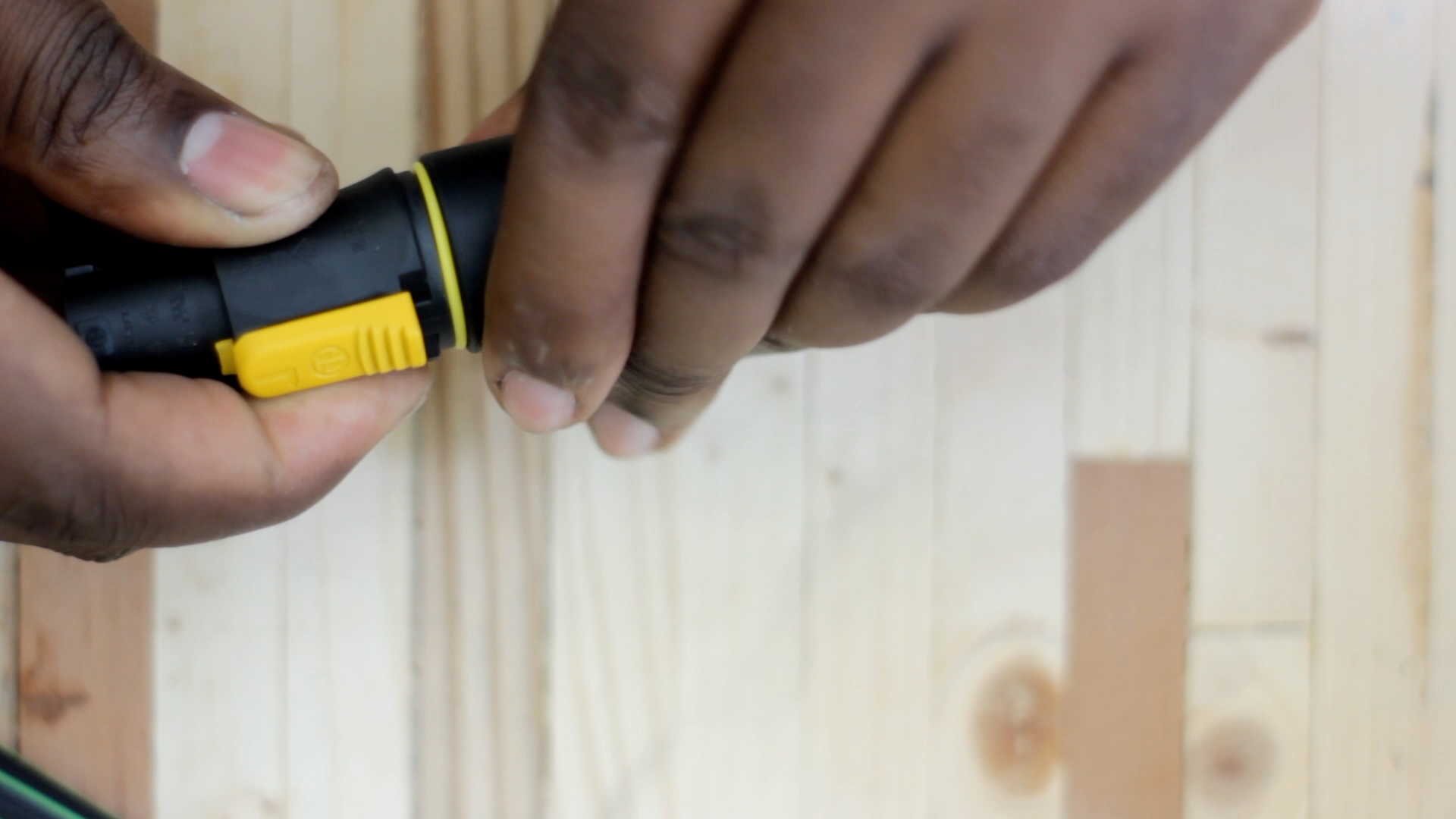 DIY Festool Style Plug-It Power Connectors : 6 Steps - Instructables