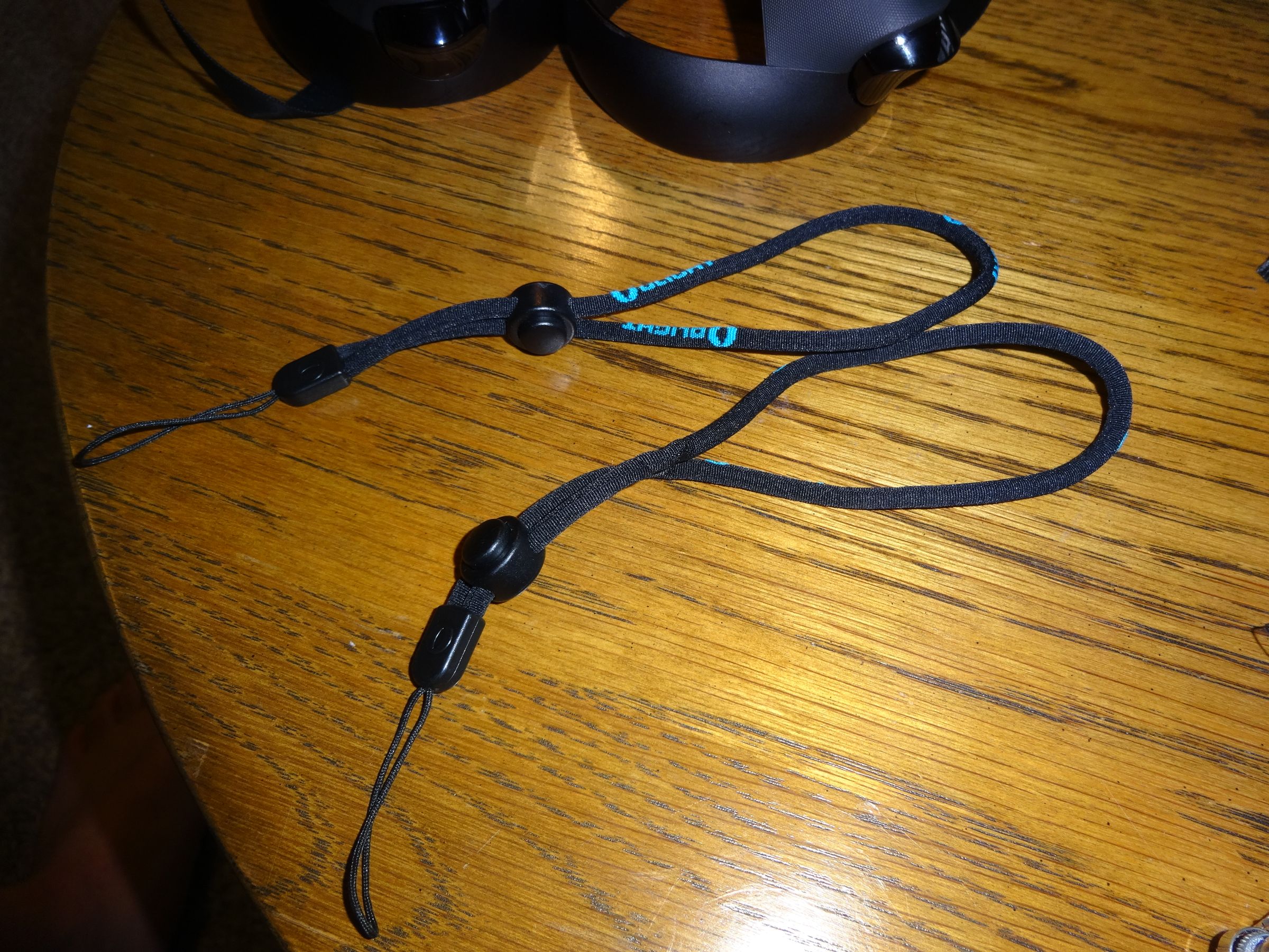 Oculus Controller Custom Strap Grip : 6 Steps - Instructables