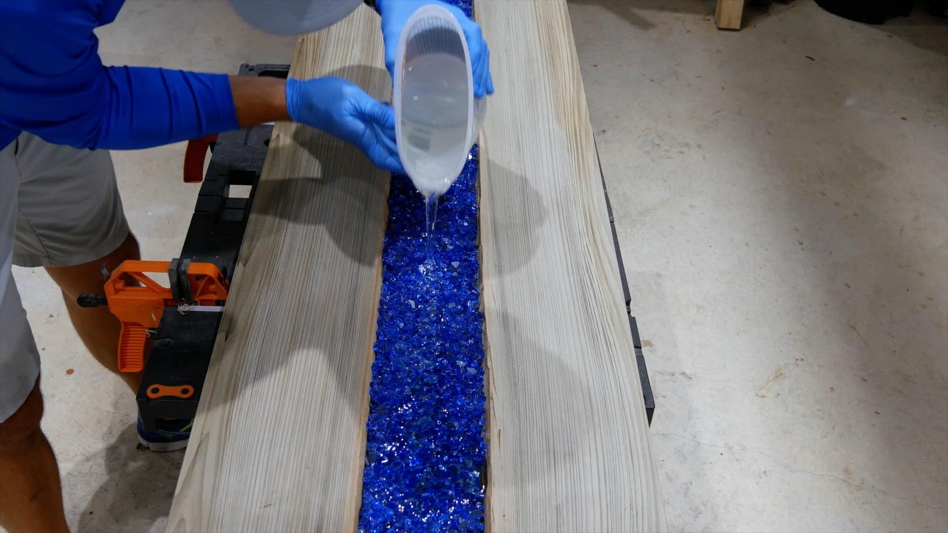 DIY Epoxy River Glow Table : 21 Steps (with Pictures) - Instructables