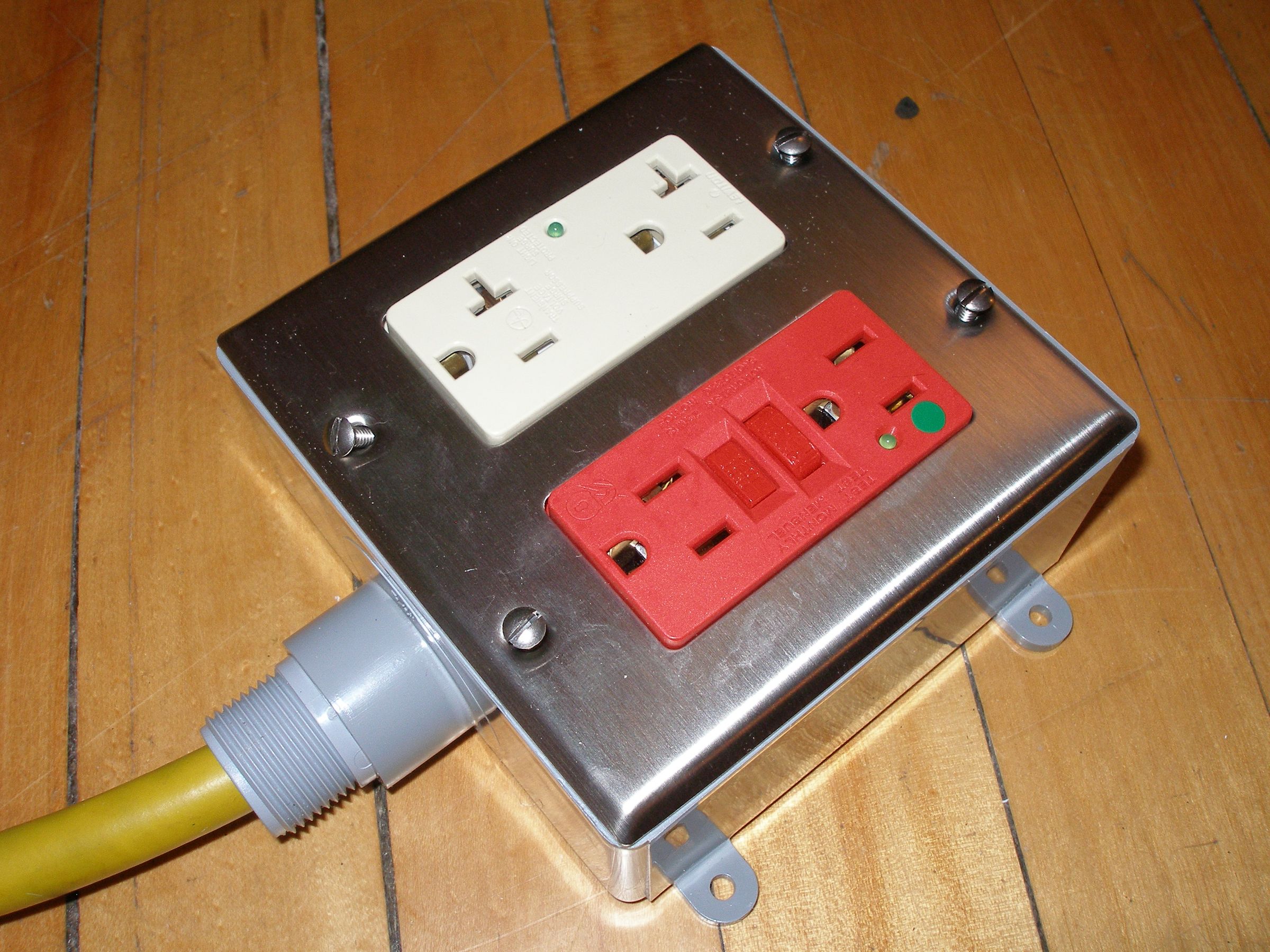 DIY Power Bar : 4 Steps (with Pictures) - Instructables