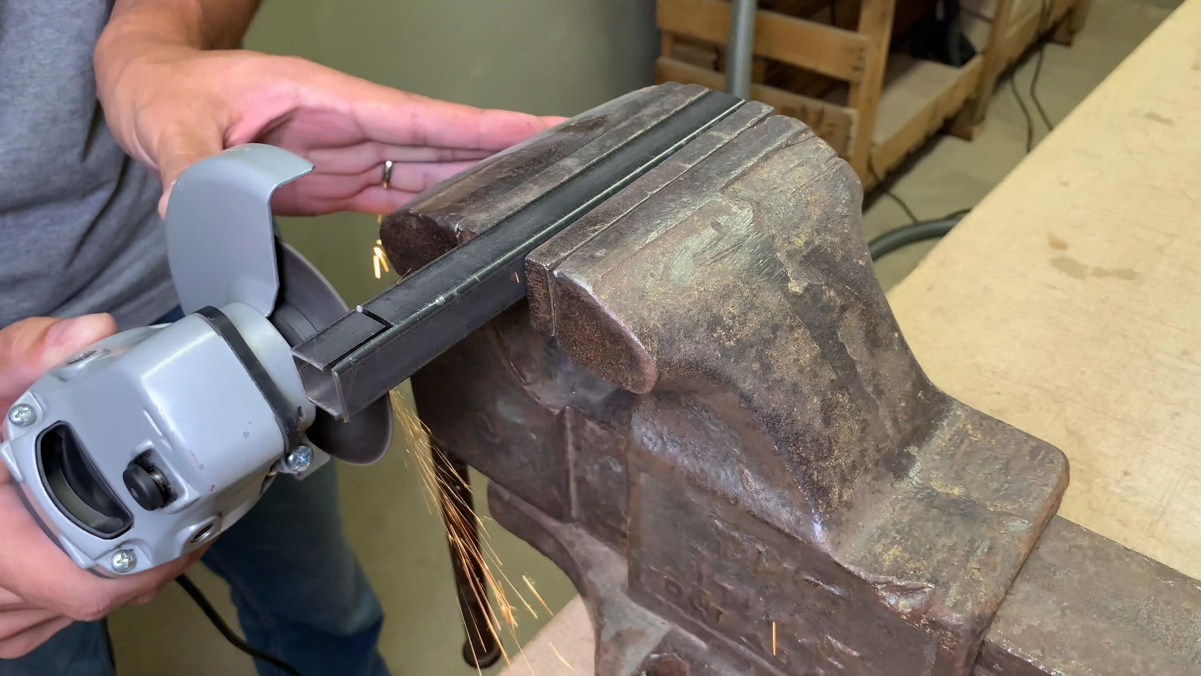A Power File From an Angle Grinder : 15 Steps (with Pictures ...