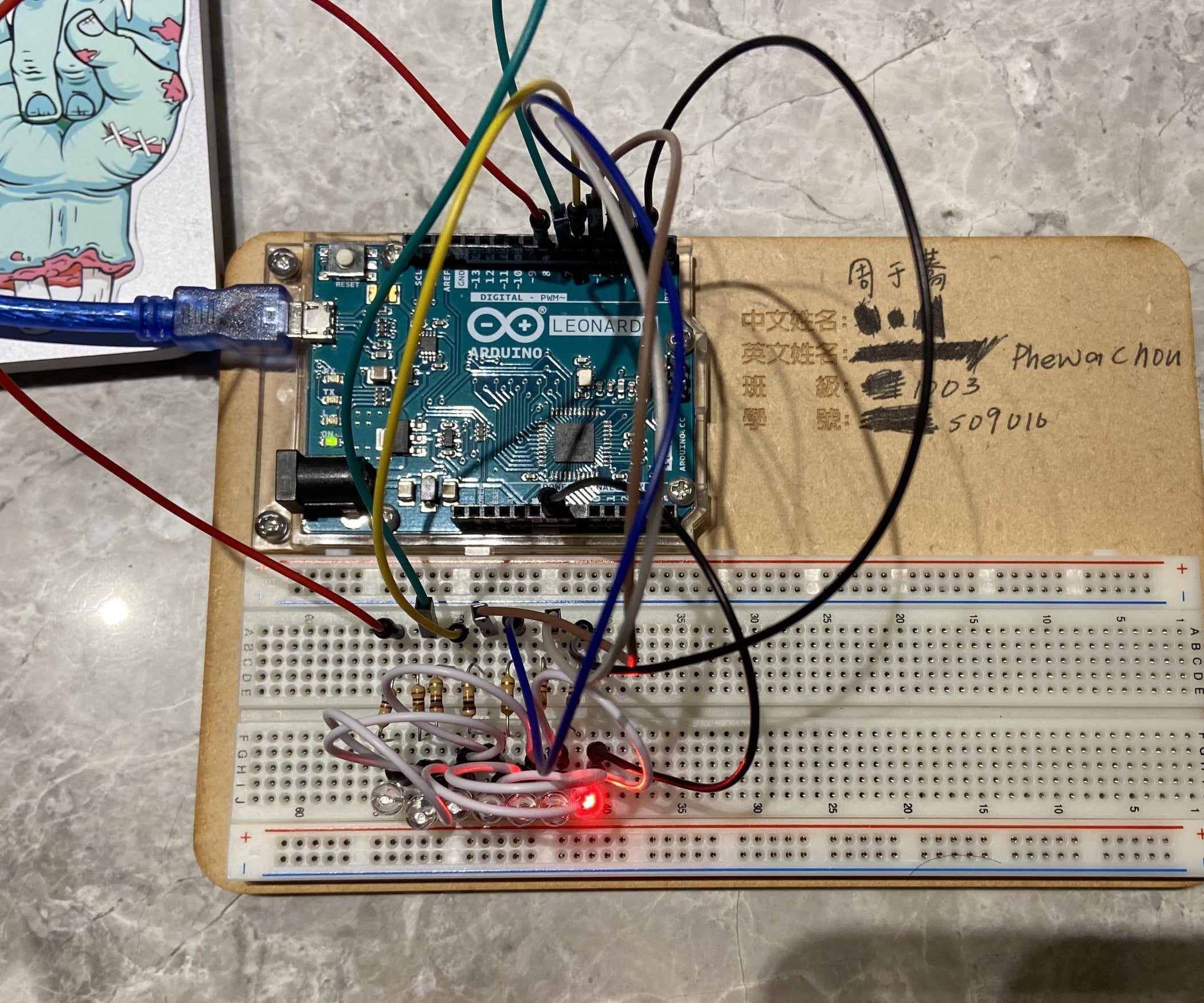 Bling Bling Red Light : 3 Steps - Instructables