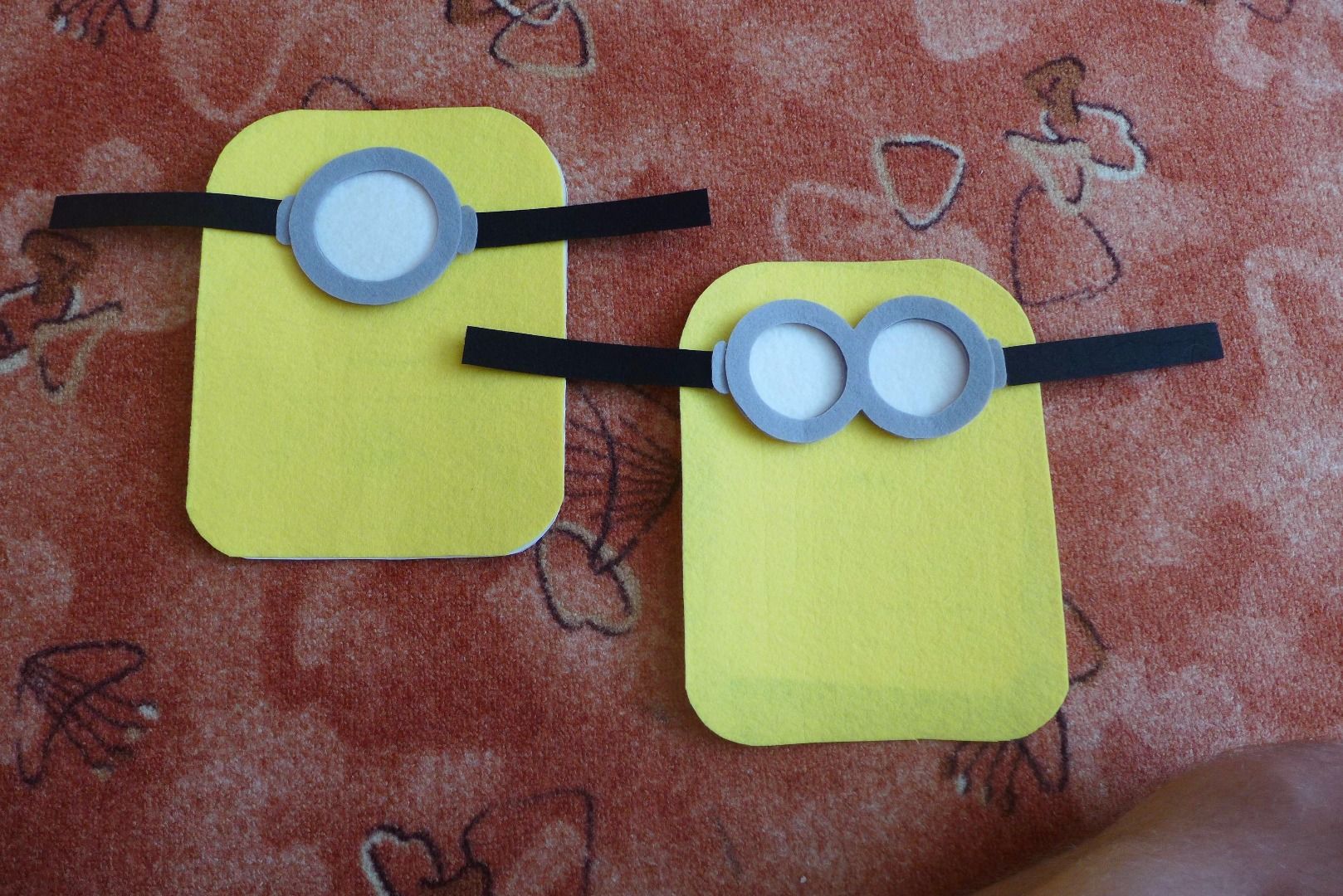 Minion Shoulder Bags : 11 Steps (with Pictures) - Instructables