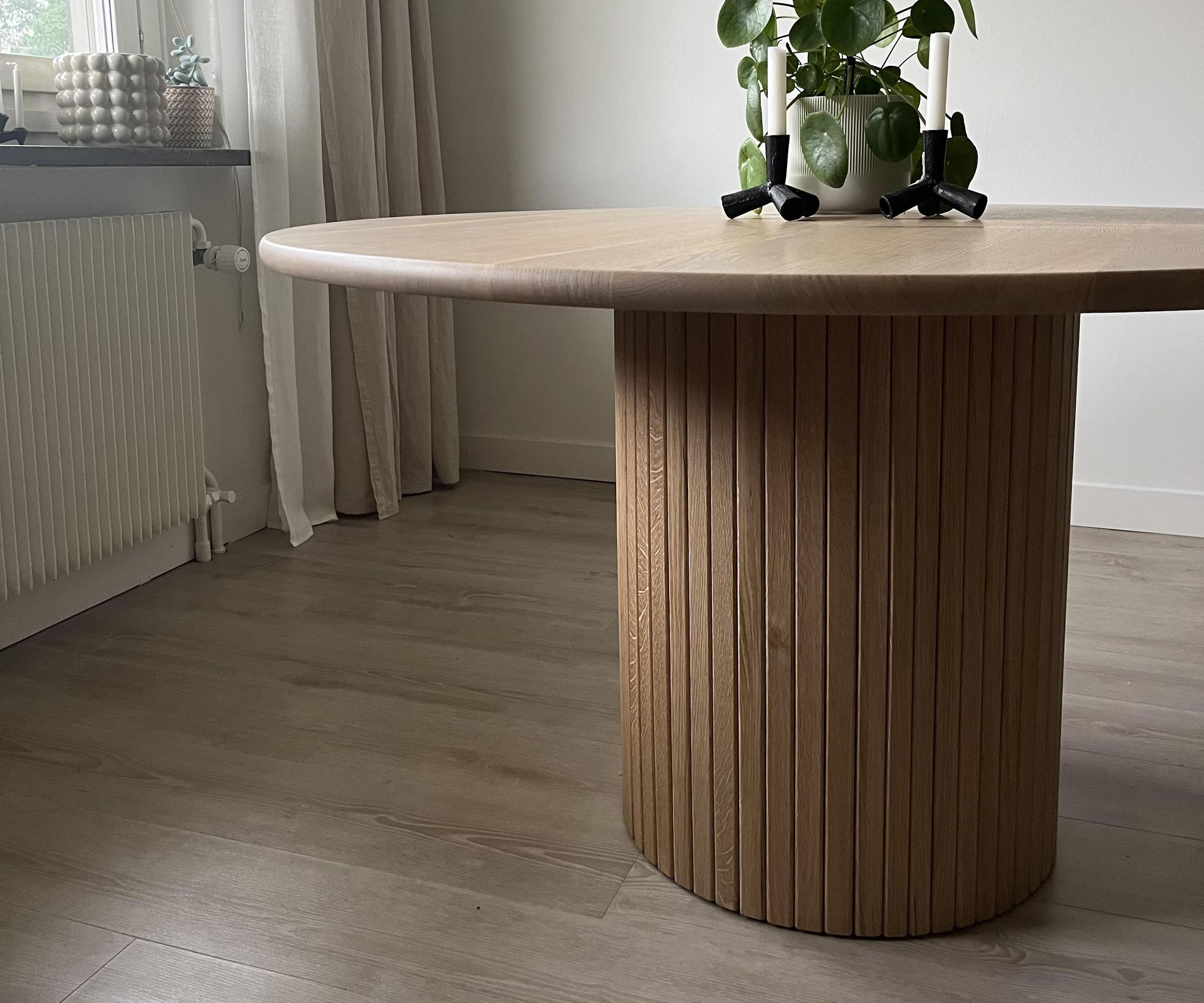Circular Table Re-Design (Three to Single Leg) : 8 Steps (with Pictures ...
