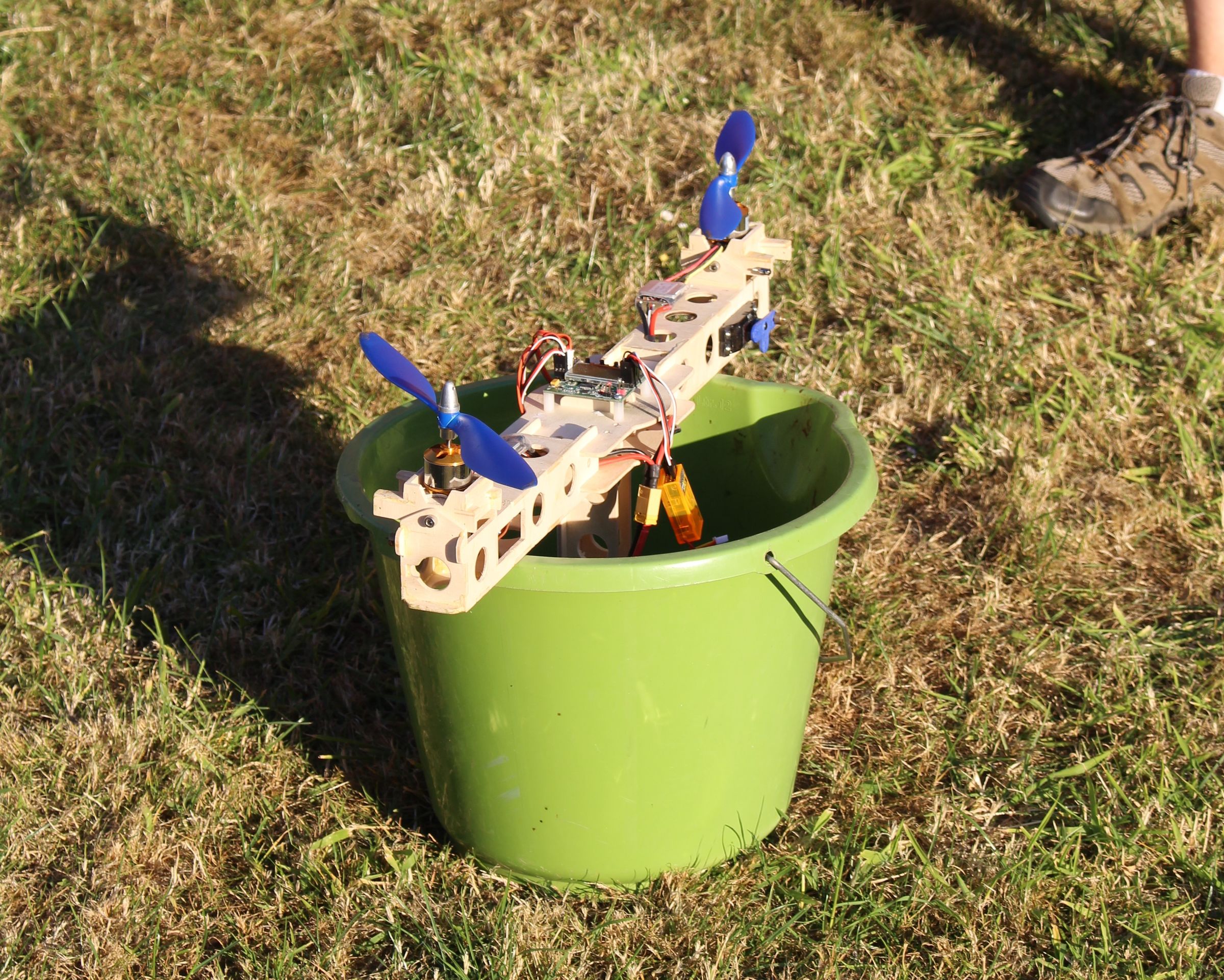 Bicopter / Dualcopter : 4 Steps (with Pictures) - Instructables