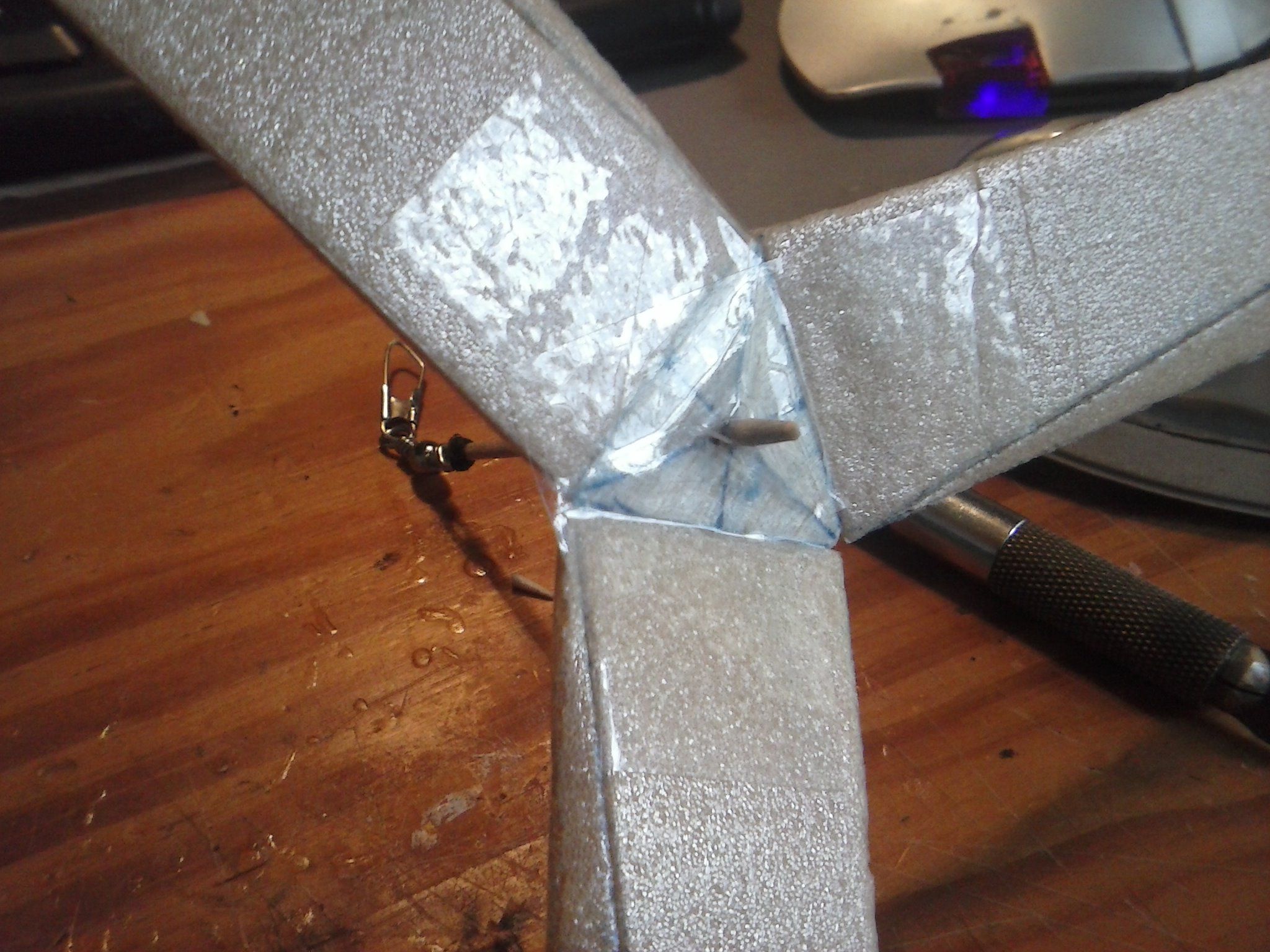 Spinning Kite : 4 Steps - Instructables