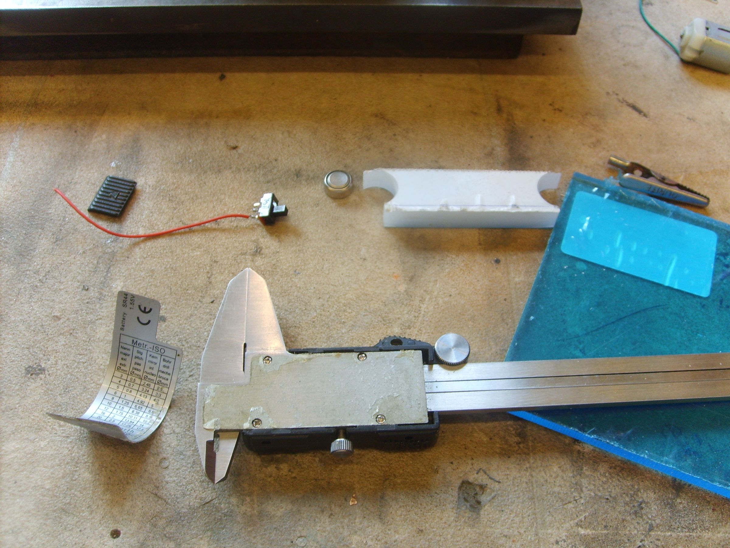 Vernier Battery Saver MK2 : 6 Steps - Instructables