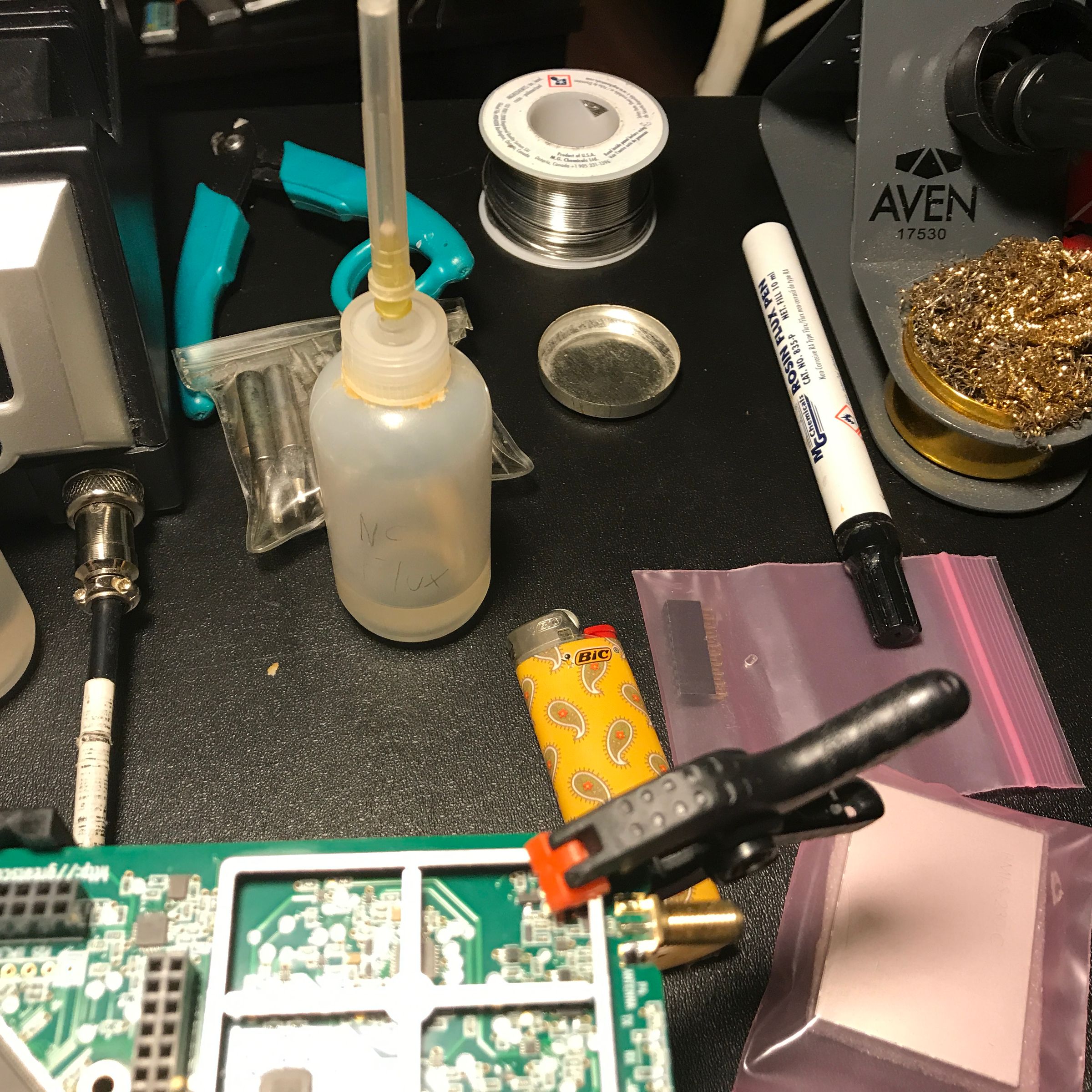 HackRF Shielding Kit Installation : 4 Steps - Instructables