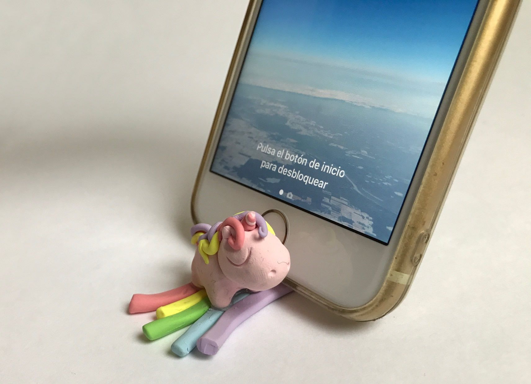 Unicorn Cellphone Stand : 4 Steps (with Pictures) - Instructables