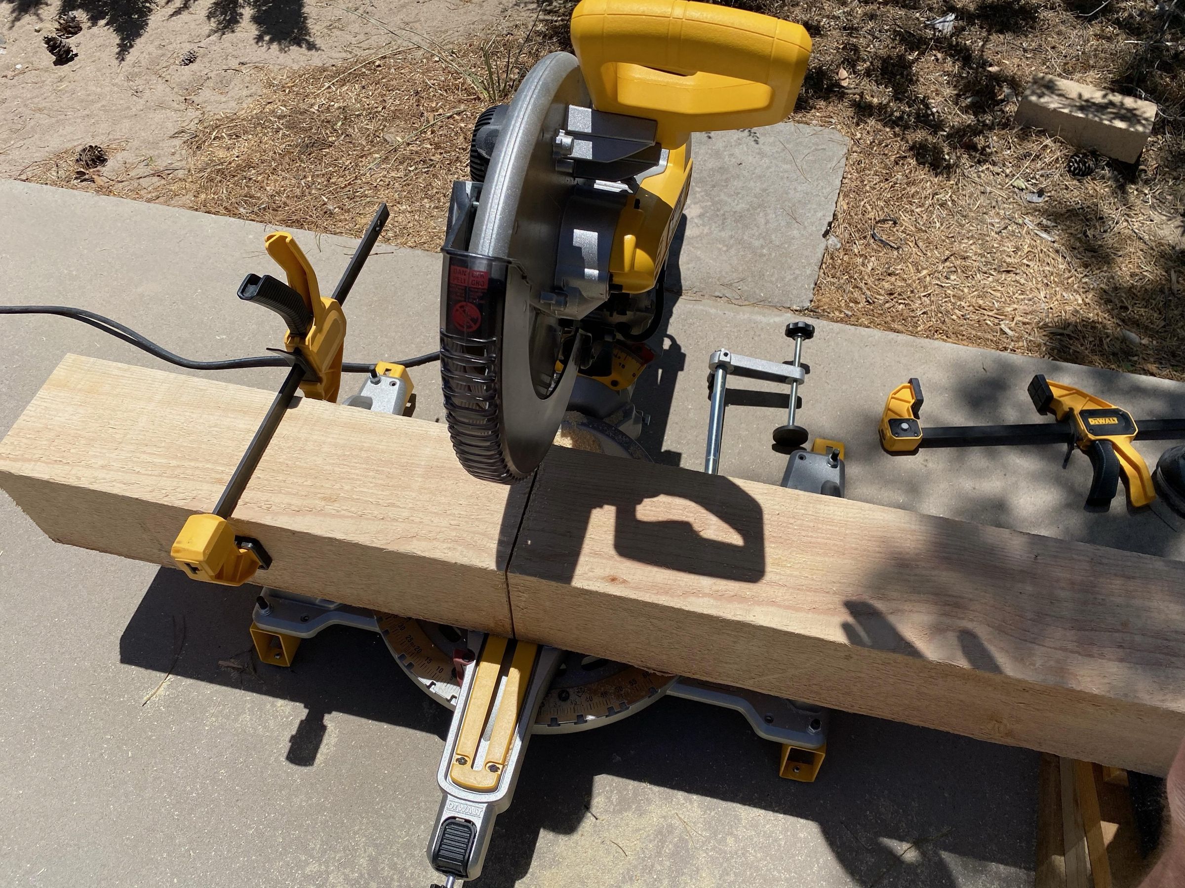 Backenzahn - a Small Side Table, Stool, or Plant Stand : 5 Steps (with ...