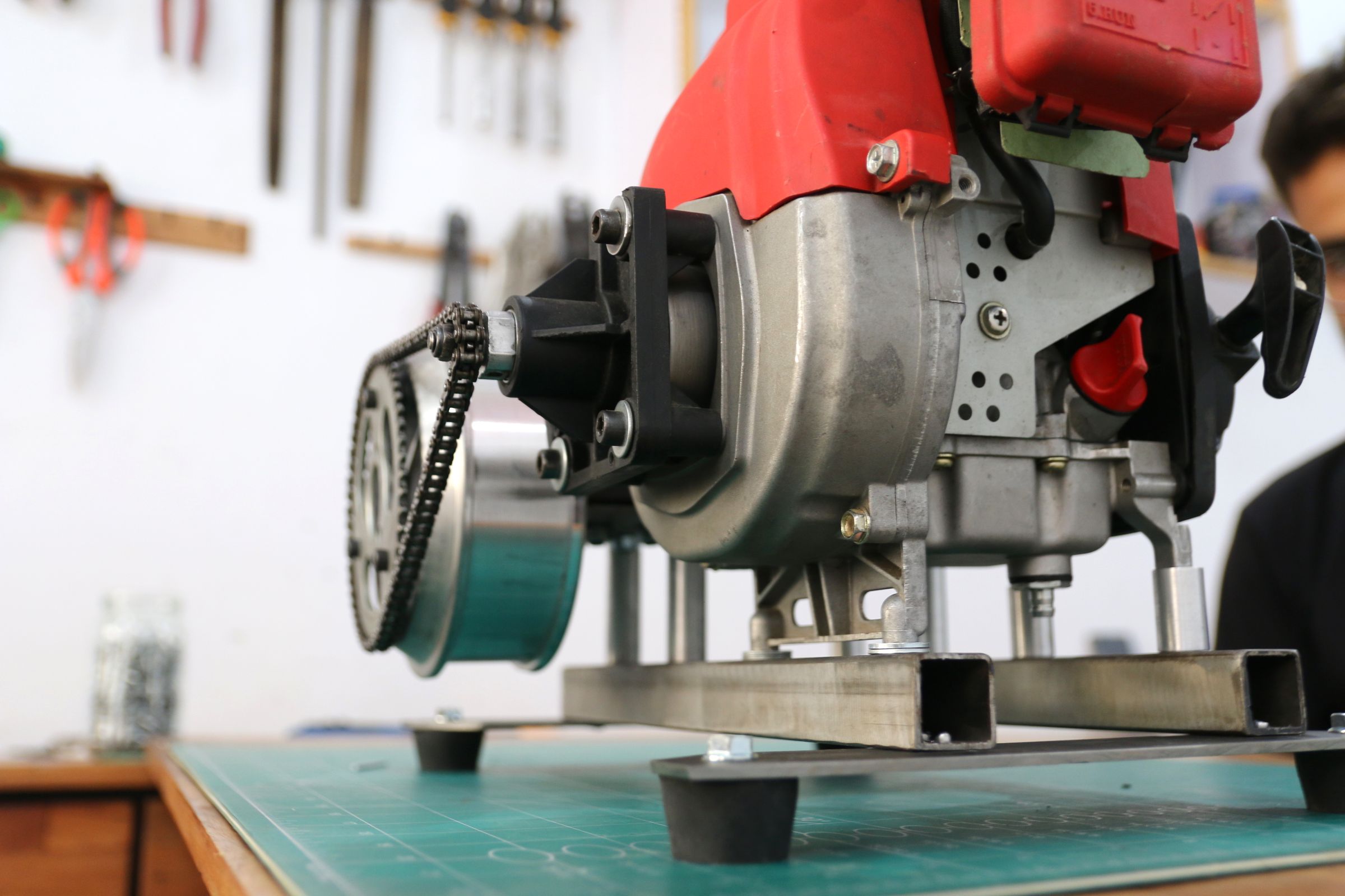 DIY Miniature Gasoline Generator : 10 Steps (with Pictures) - Instructables