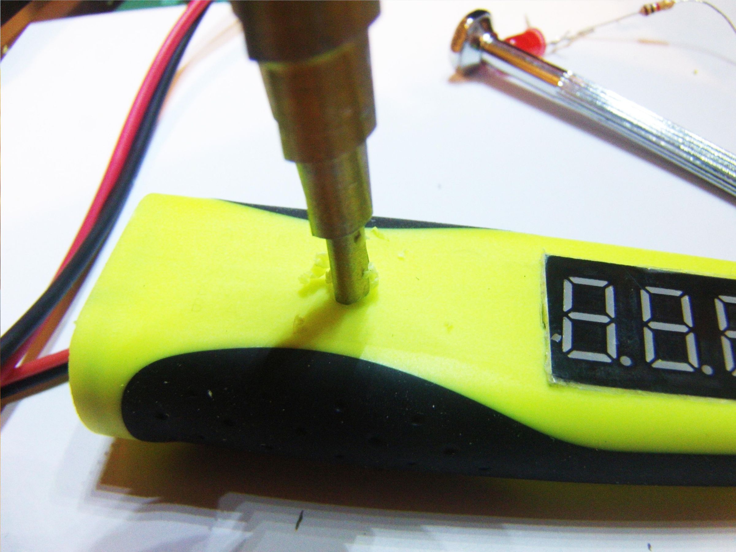 The VoltPen (Highlighter Into Voltmeter) : 6 Steps - Instructables
