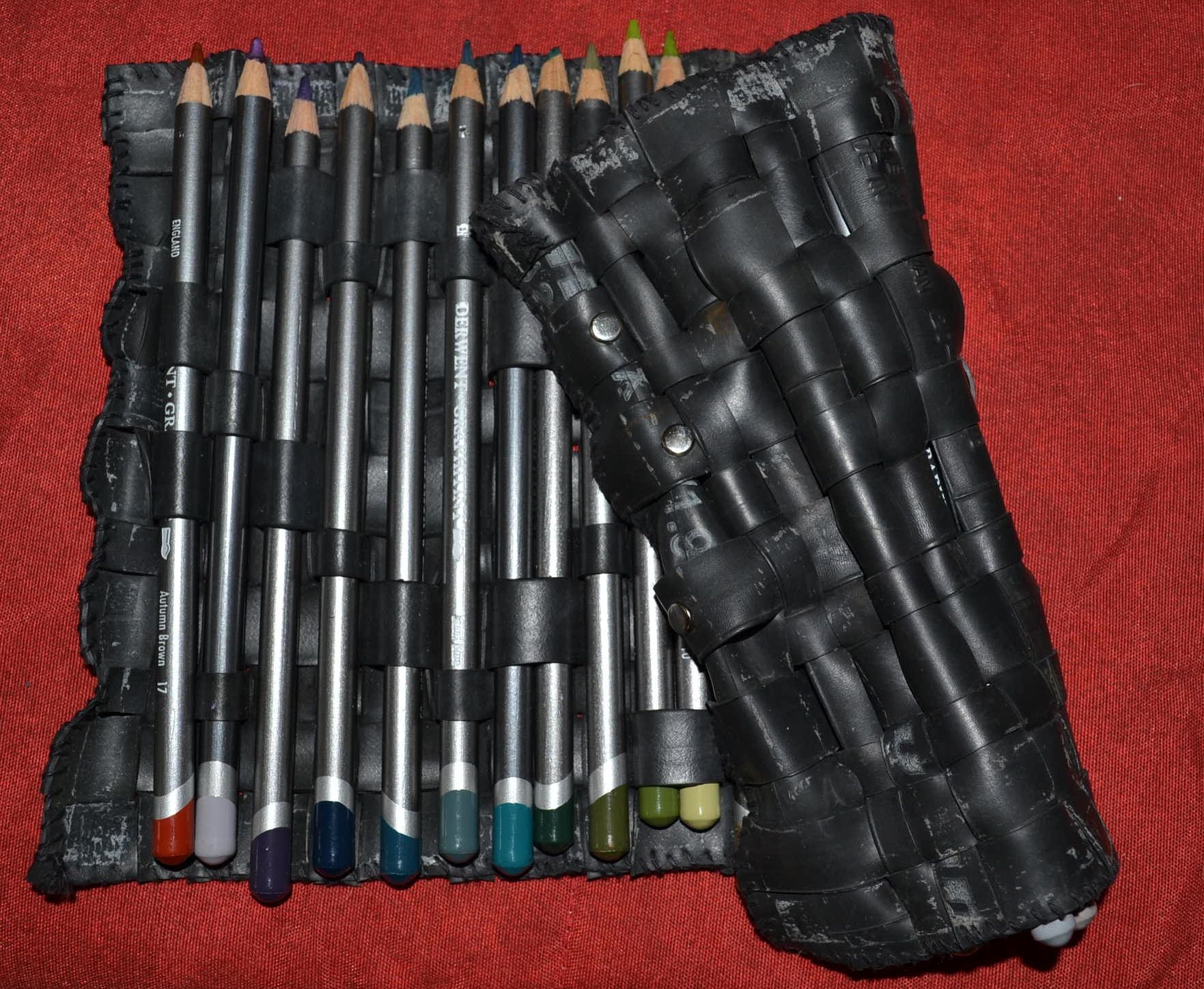 WEAVEN INNERTUBE PENCIL CASE : 8 Steps (with Pictures) - Instructables