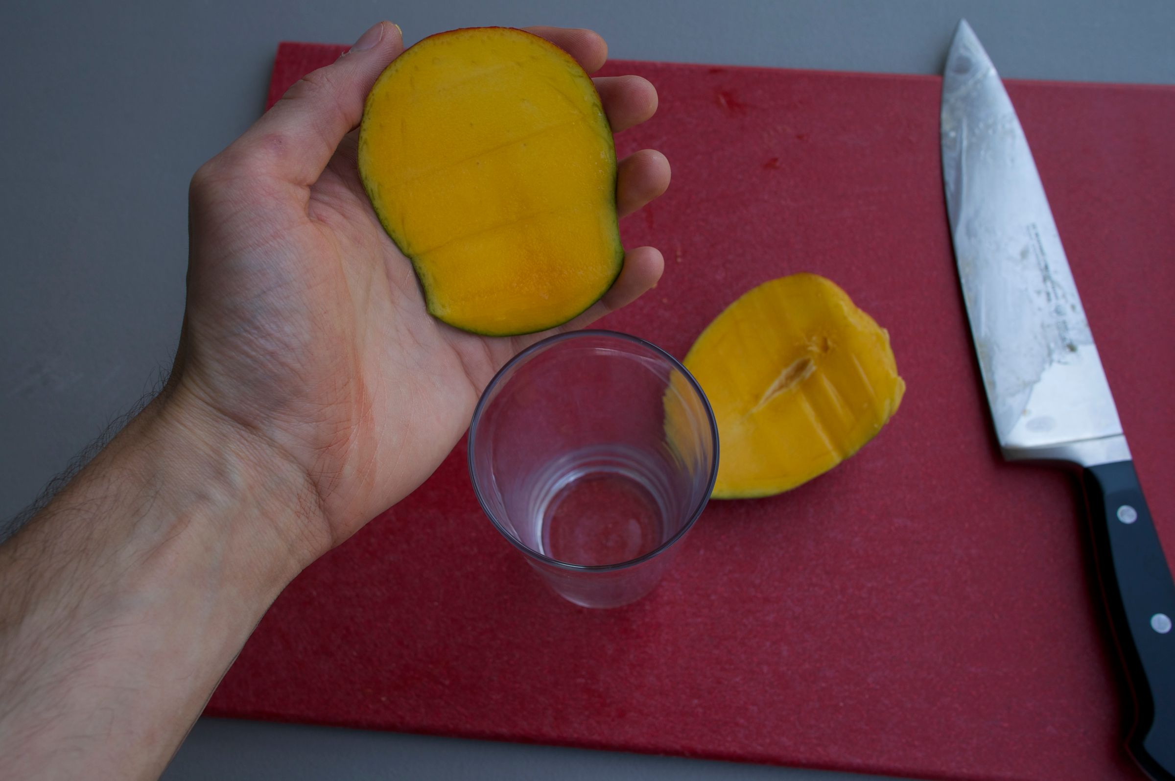 Fastest/ Best Way to Skin a Mango: 10 Second Mango Hack : 5 Steps (with ...