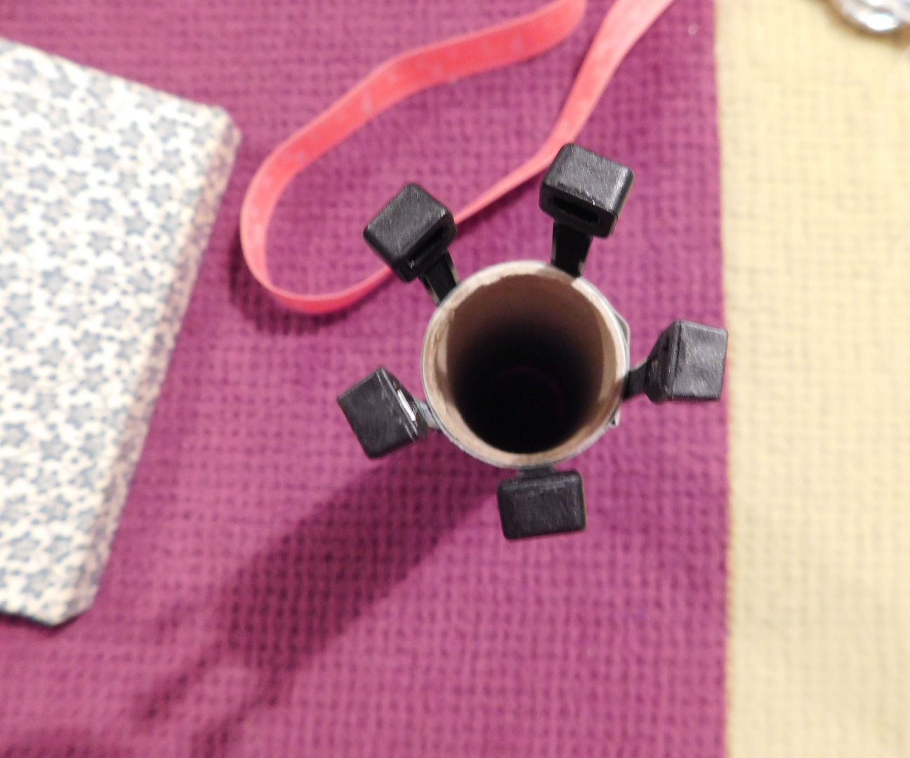 Variable-sized Knitting Tube Using Zip Ties : 6 Steps (with Pictures ...