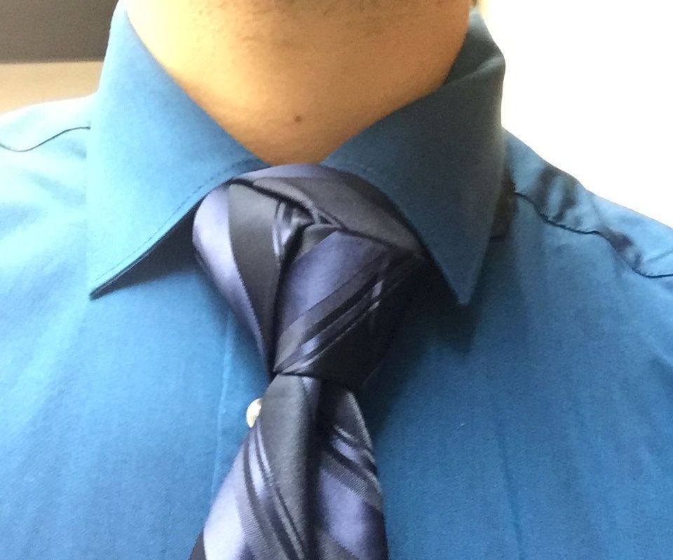 Tying a Trinity Knot : 18 Steps (with Pictures) - Instructables