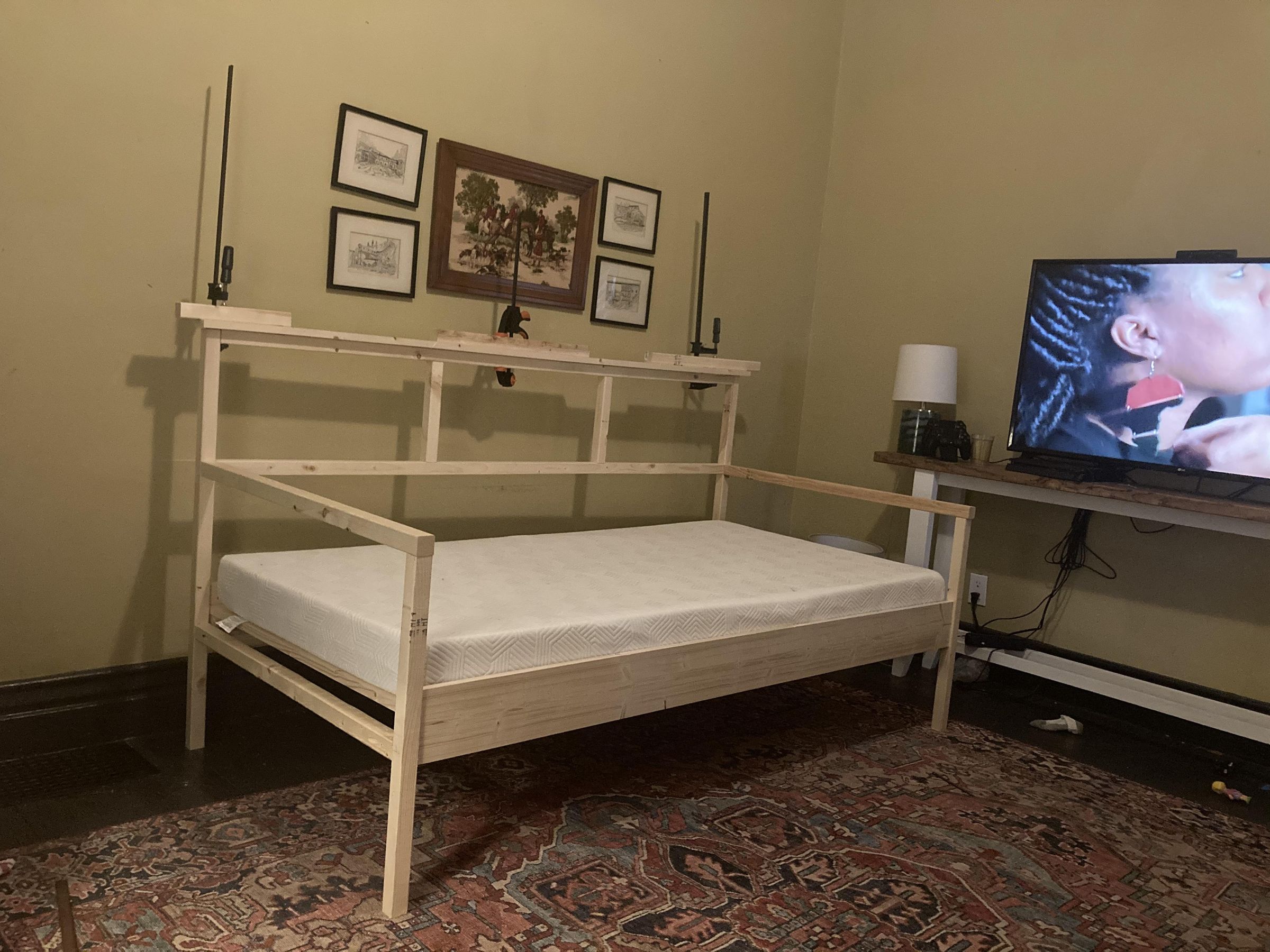 How to Build a Daybed, Twice. : 3 Steps - Instructables