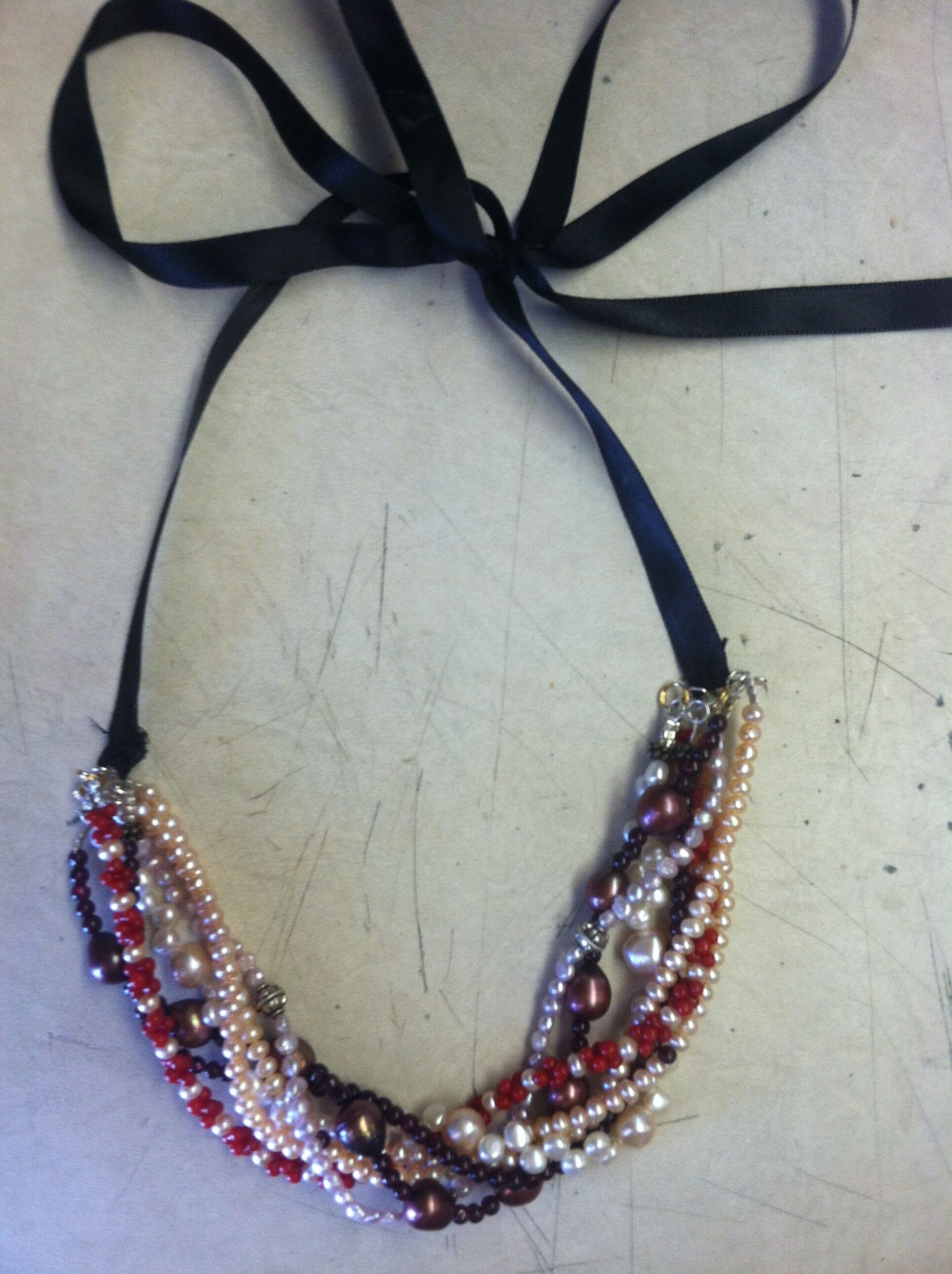 How to Make a Twisted Pearl Necklace : 5 Steps - Instructables