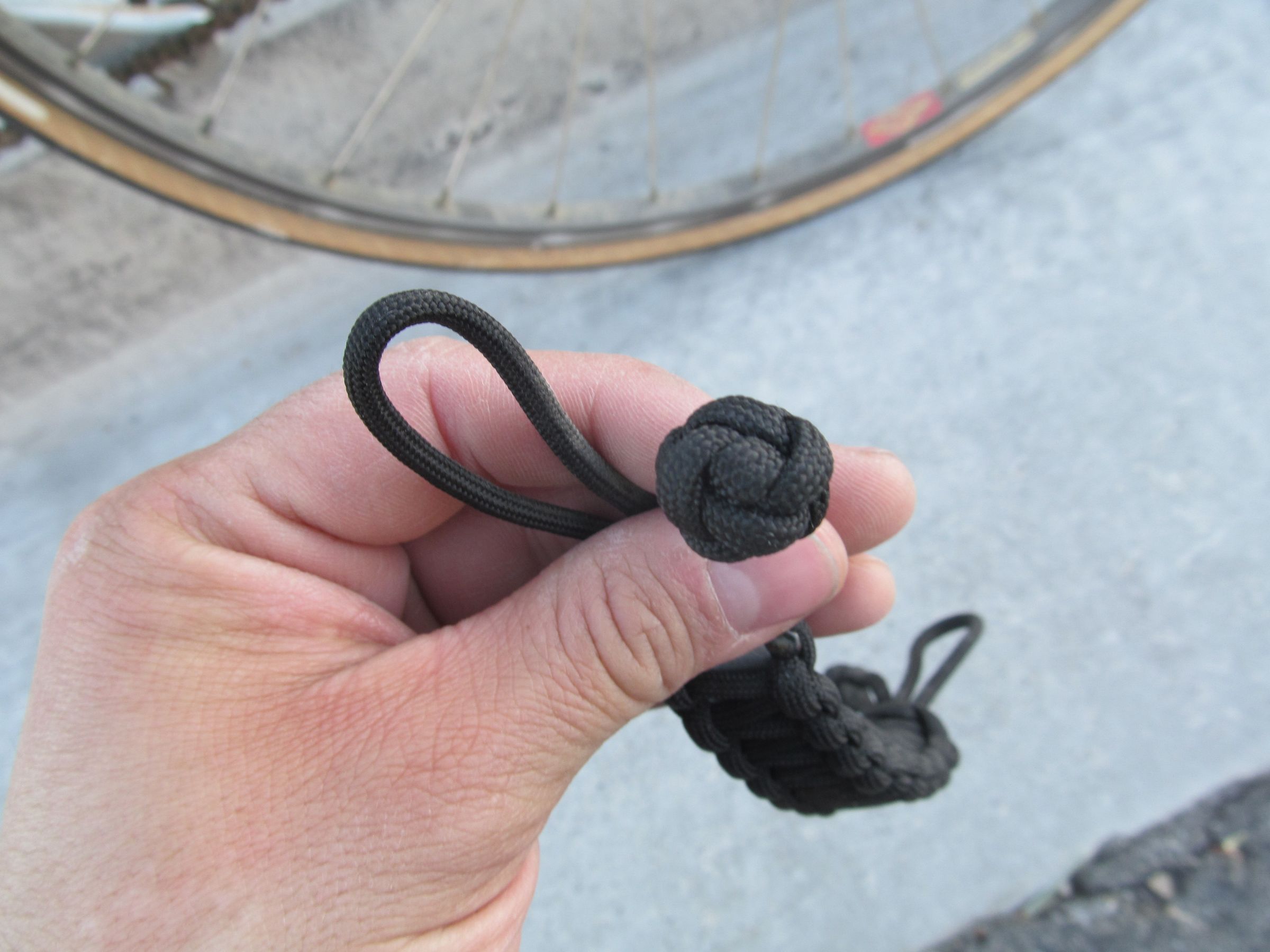 Paracord Bike Frame Handle : 5 Steps (with Pictures) - Instructables