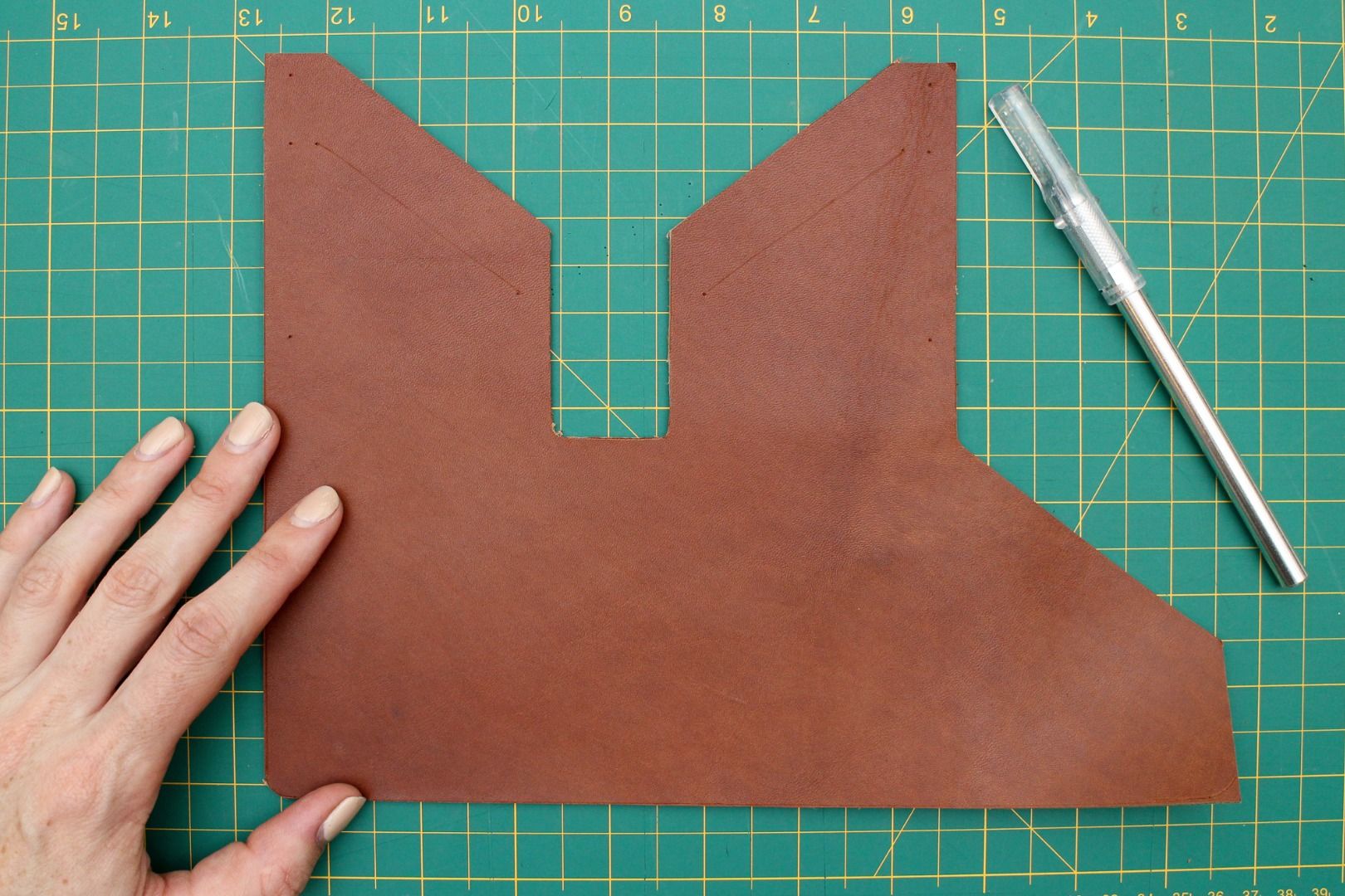 Cutting Leather : 7 Steps - Instructables