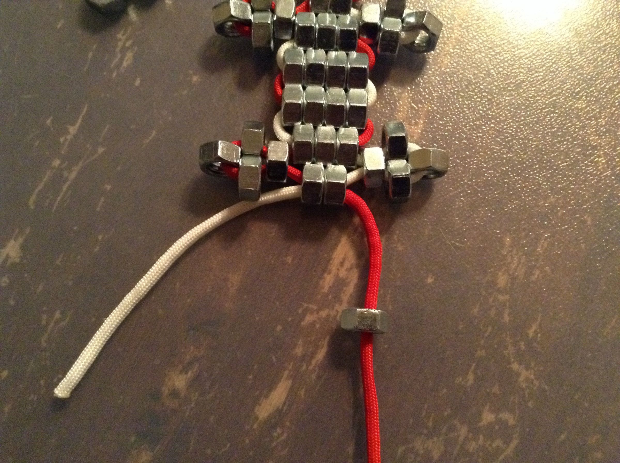 Paracord Gecko/ Lizard : 10 Steps (with Pictures) - Instructables