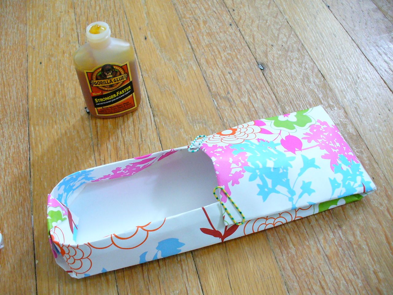 How to Make Paper Slippers : 8 Steps - Instructables