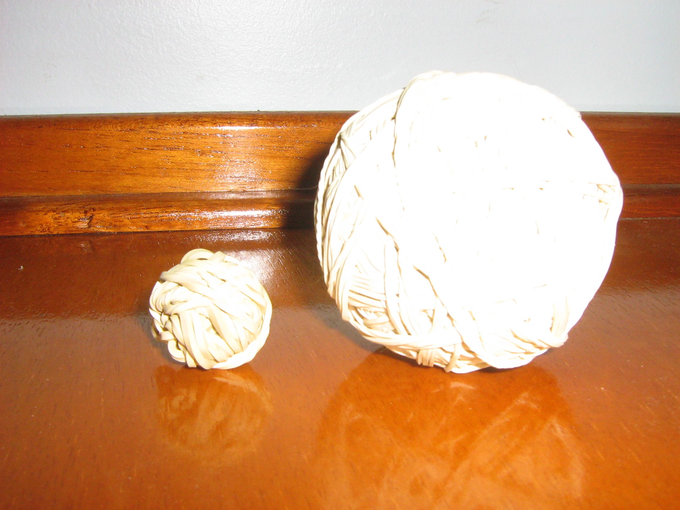 Bola De Elastico (Rubber Band Ball) : 7 Steps - Instructables