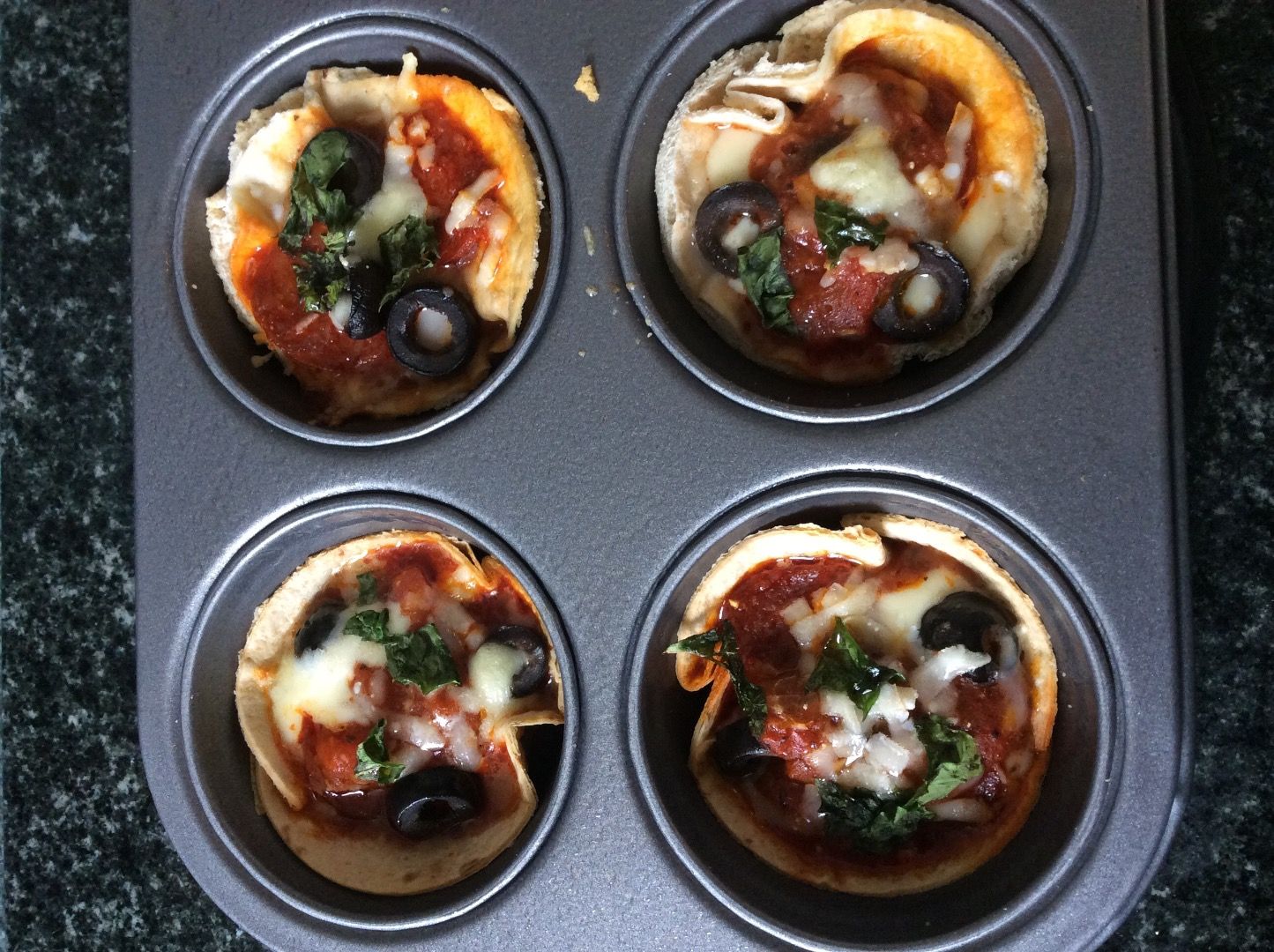 Delicious Mini Pizza Pies : 6 Steps (with Pictures) - Instructables