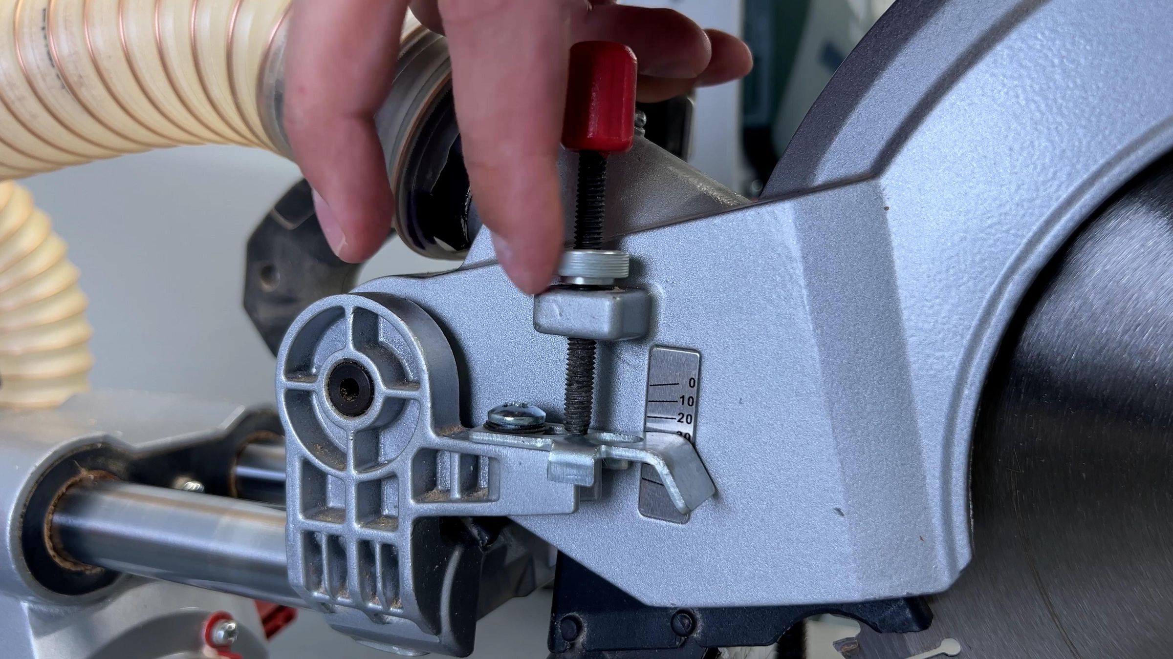 A Bowl Using Just a Mitre Saw! : 13 Steps (with Pictures) - Instructables