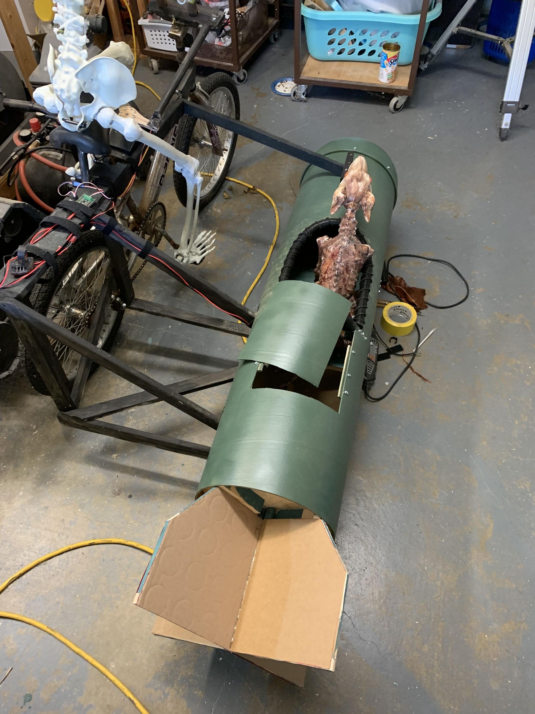 The Bike Riding Skeleton : 9 Steps (with Pictures) - Instructables