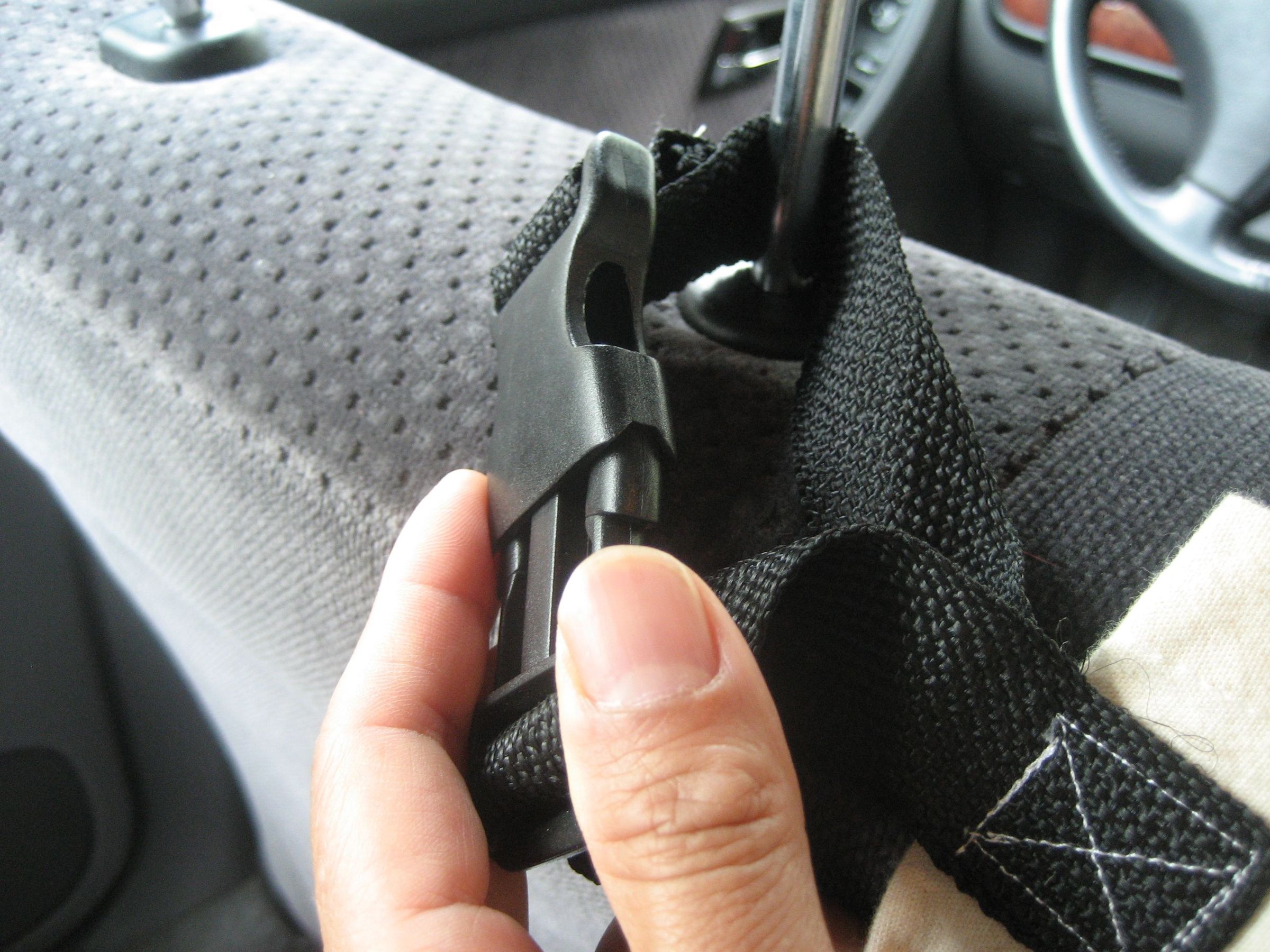 DVD Player Holder for the Car : 6 Steps - Instructables