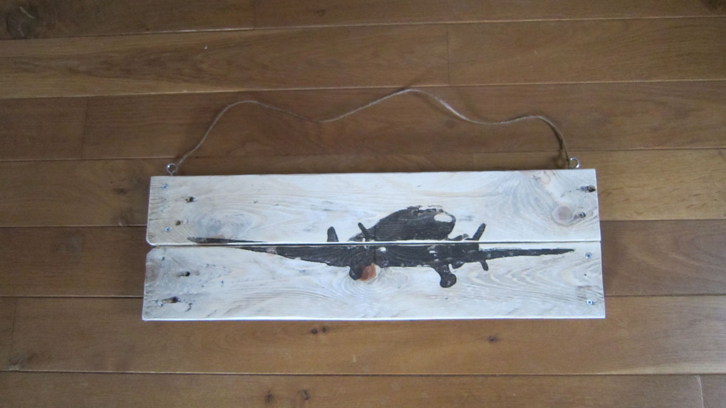 Plane on Pallet Board : 3 Steps (with Pictures) - Instructables