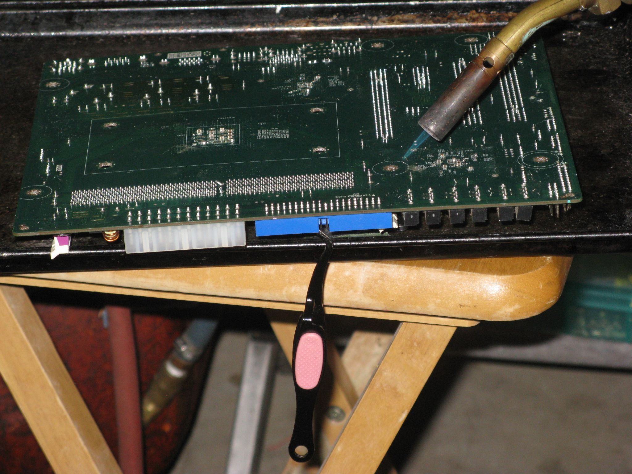 Pinning Liquid Crystal Displays : 7 Steps - Instructables