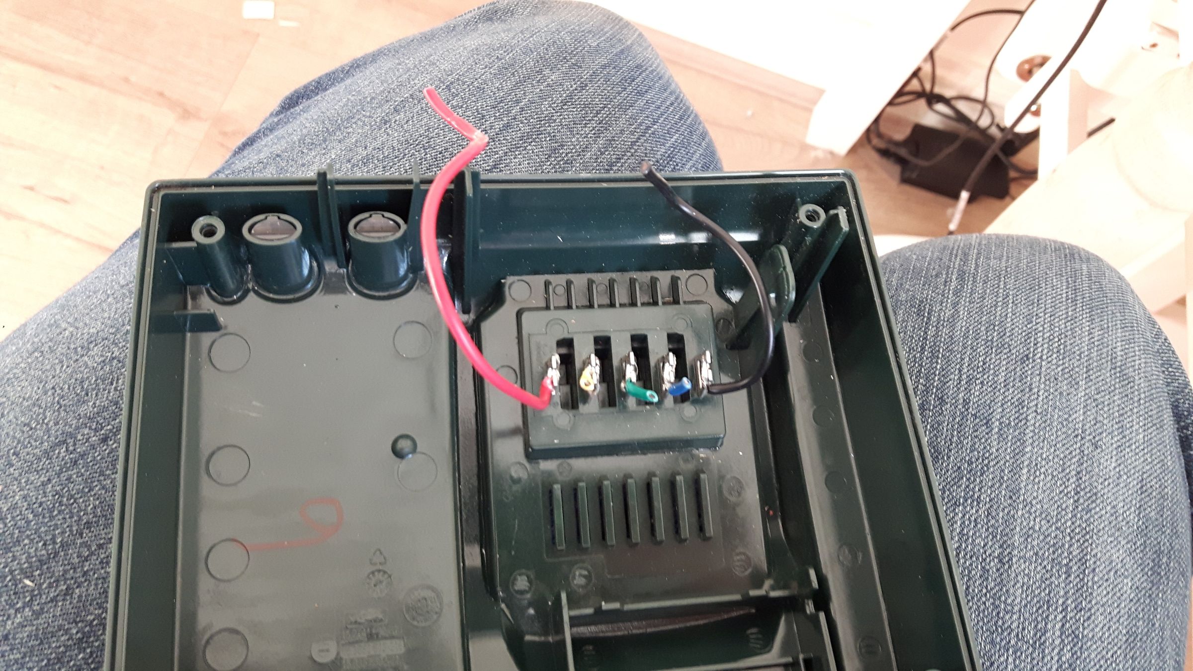Cordless Tool Battery Laptop Charger : 5 Steps (with Pictures ...