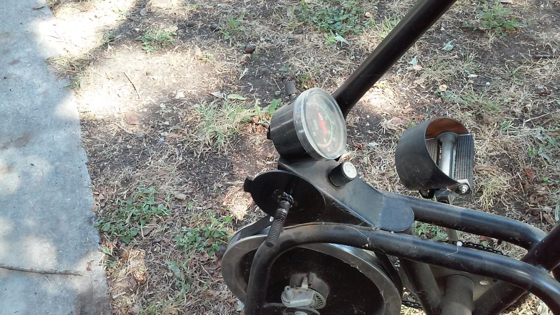 Hand Crank Paint Shaker : 7 Steps (with Pictures) - Instructables