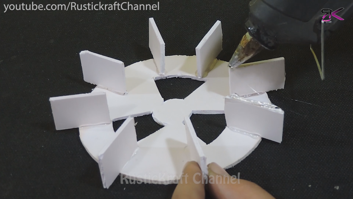 DIY Kinetic Art Water Wheel : 5 Steps - Instructables