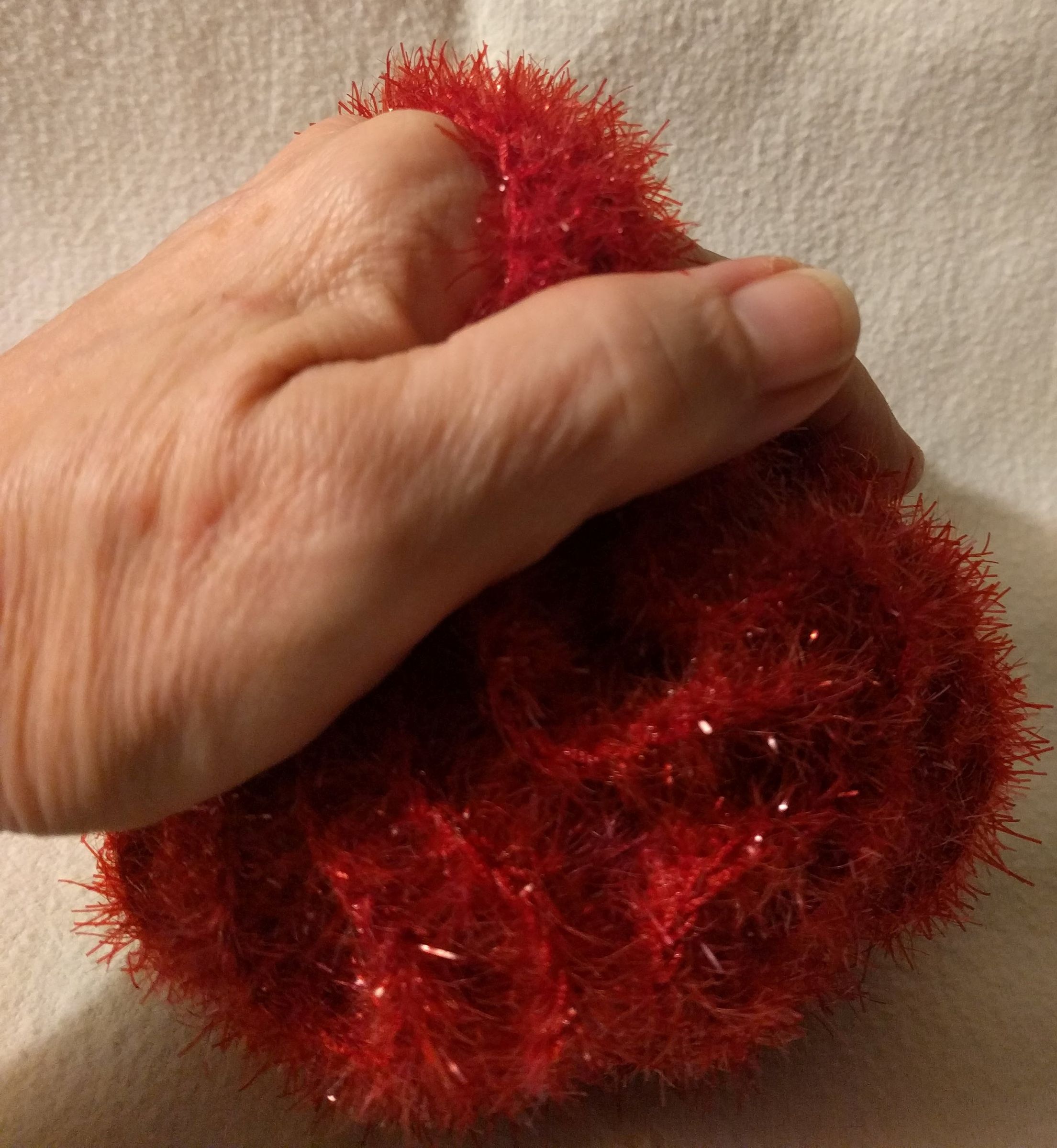 Sparkly Bath Scrubby : 7 Steps (with Pictures) - Instructables