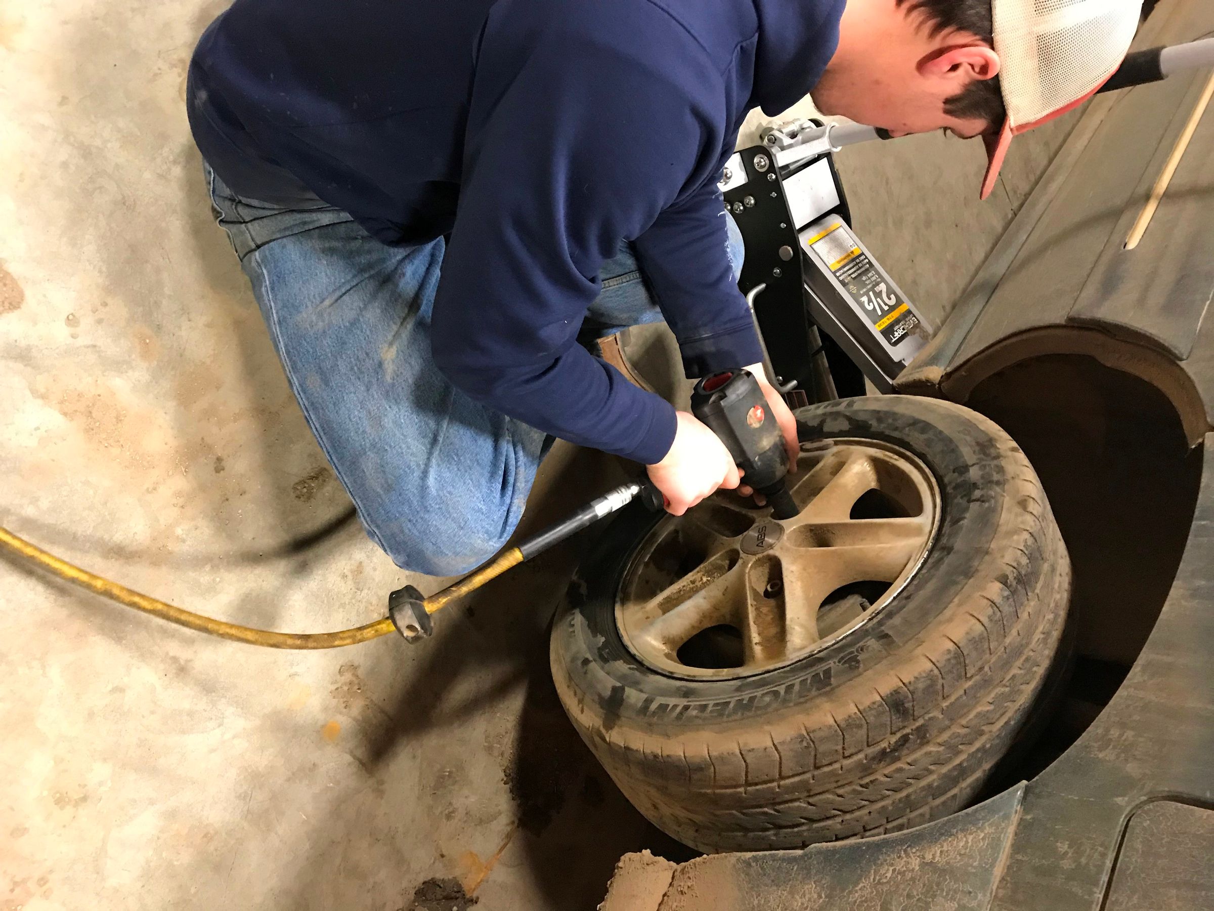 Tire Changing Made Easy : 9 Steps - Instructables