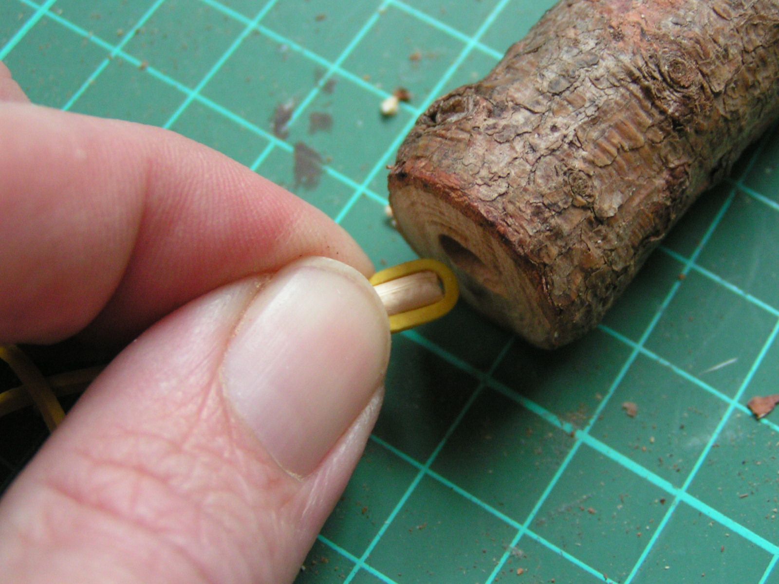 How to Confuzzle Your Friends With the Puzzle Stick. : 6 Steps (with ...