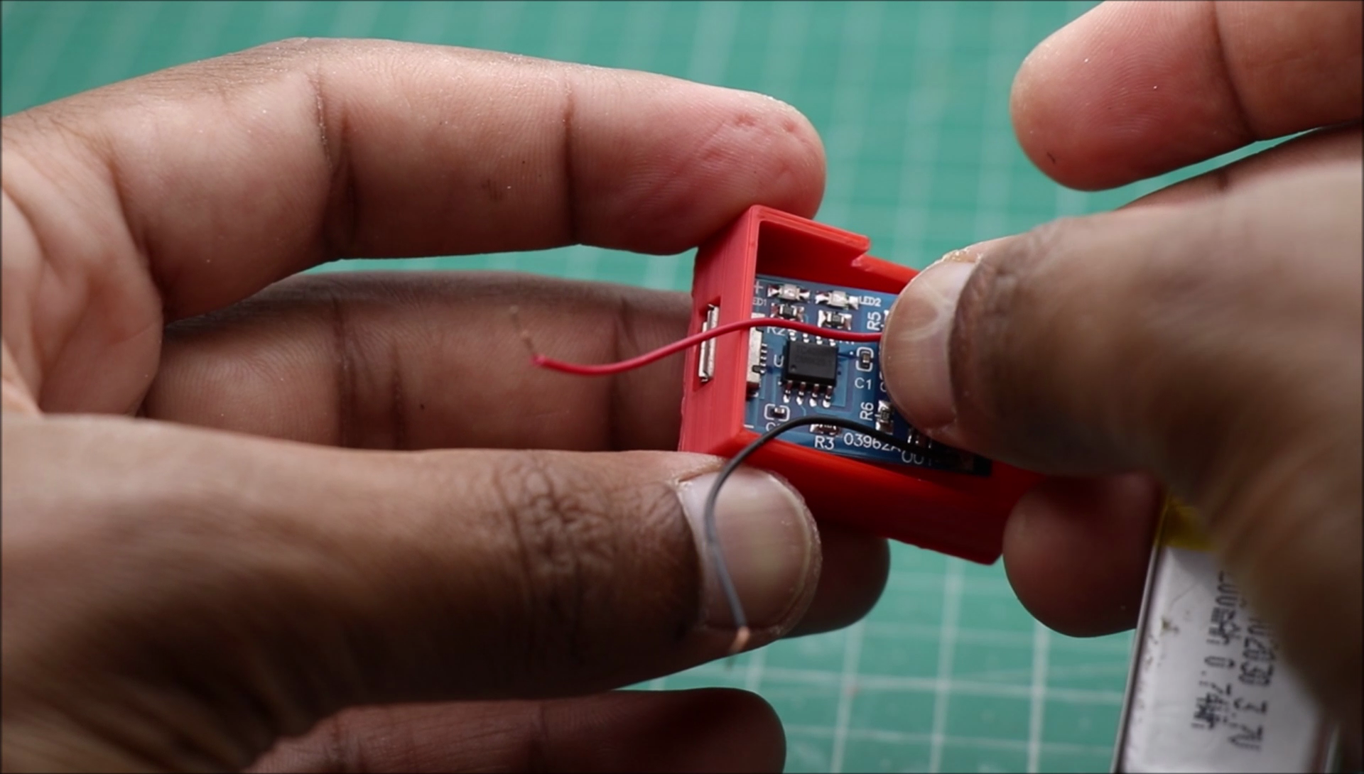 How to Make Mini Rechargeable Powerful LED Light : 8 Steps (with ...