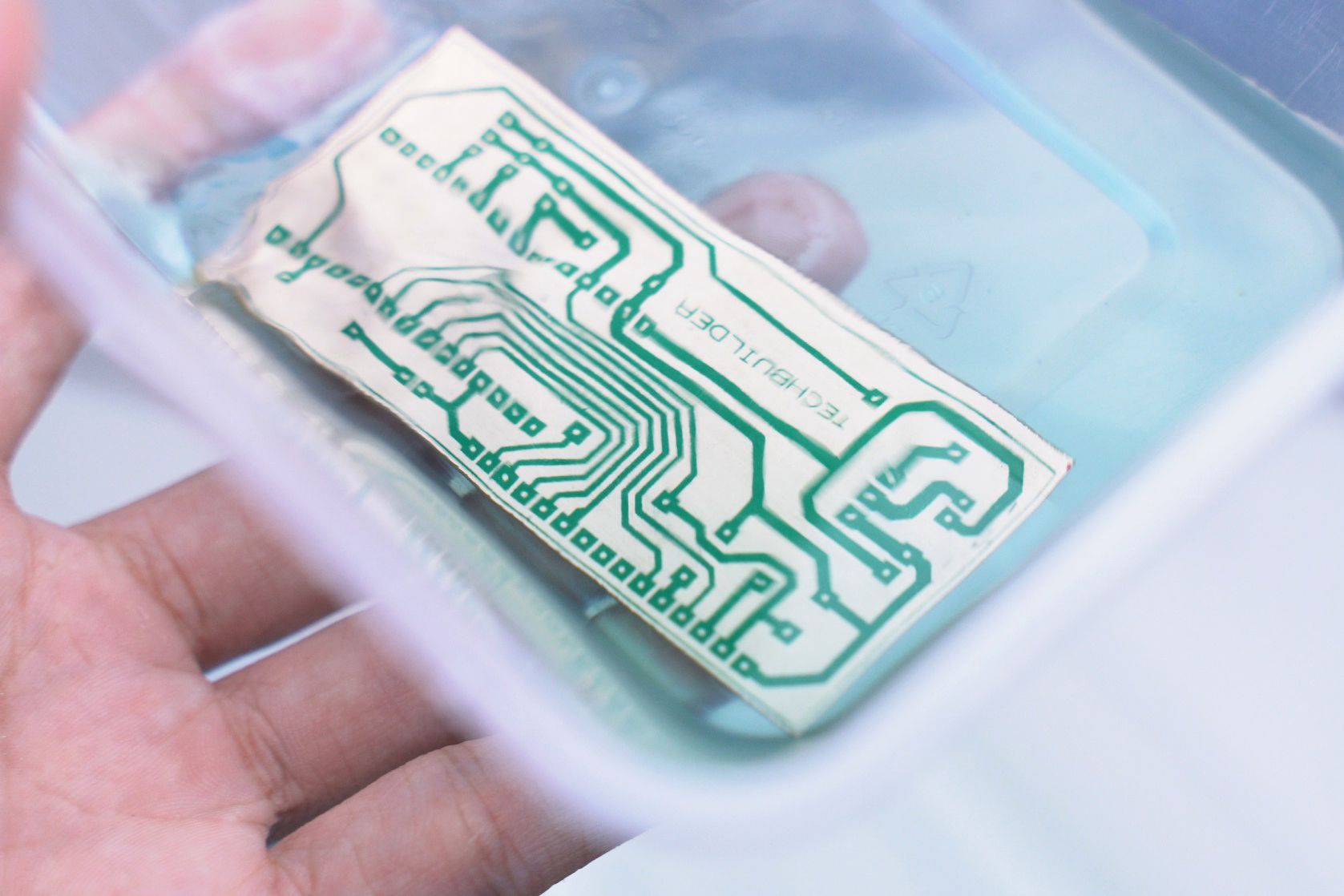 Single Sided PCB Home Fabrication (Presensitized PCB) : 21 Steps (with ...