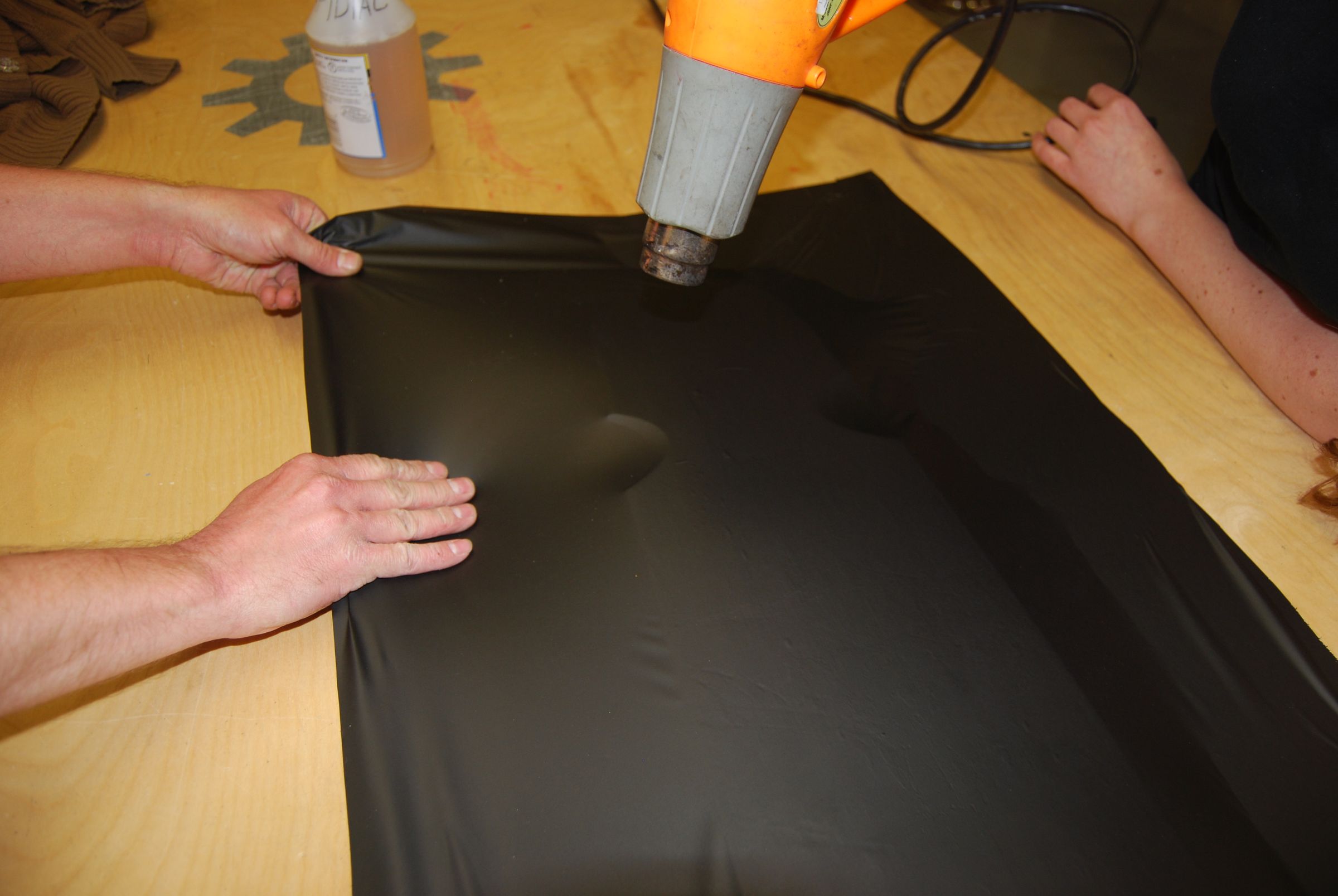 Applying Vinyl to Curved Surfaces : 4 Steps (with Pictures) - Instructables