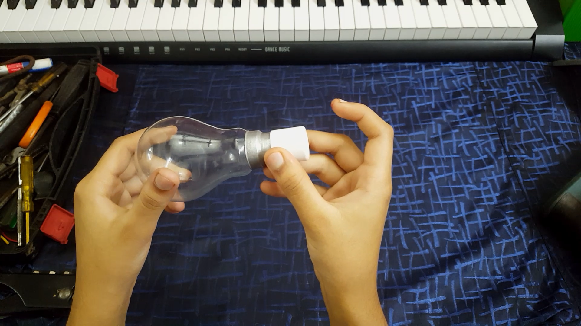 Mini Tornado Maker : 5 Steps (with Pictures) - Instructables