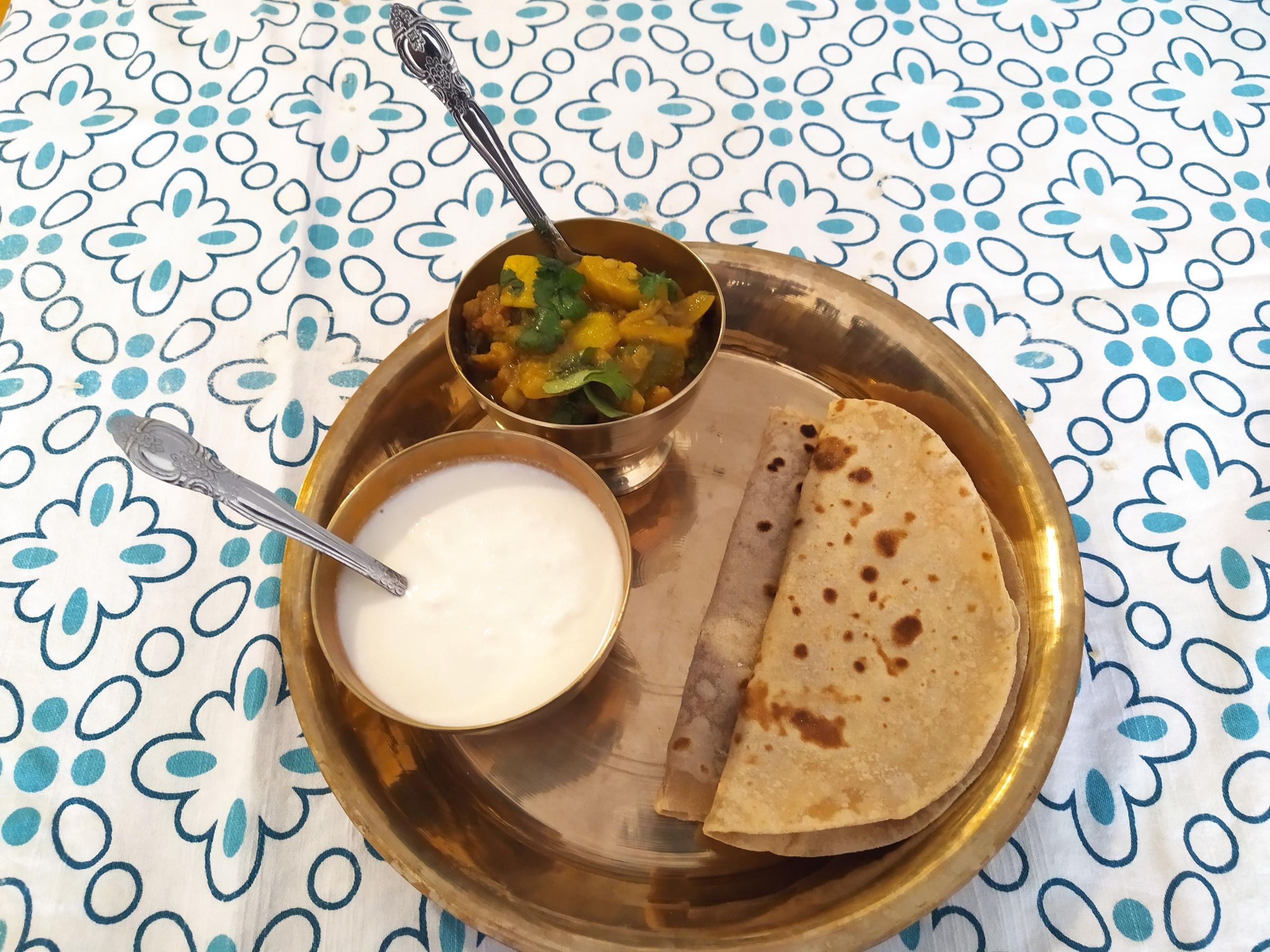 Sukka Roti a Traditional Asian Flat Bread and Mixed Vegetables. : 12 ...