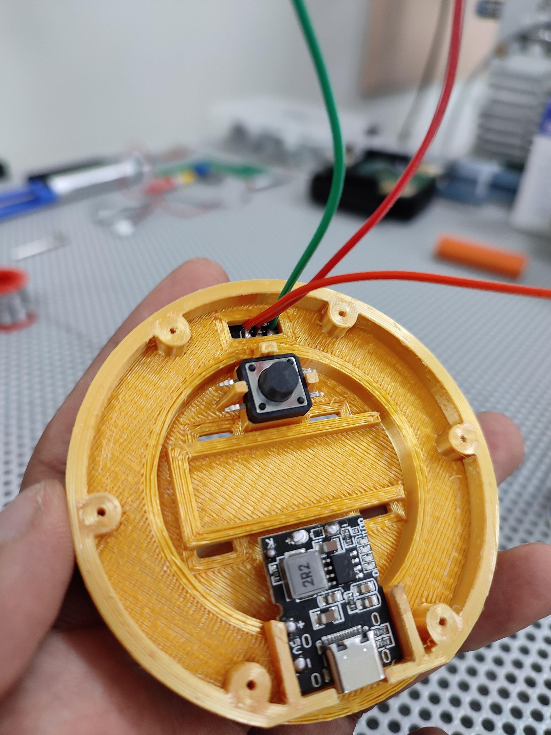 GESTURE CONTROLLED HOLOGRAPHIC MOOD LAMP : 11 Steps (with Pictures) - Instructables