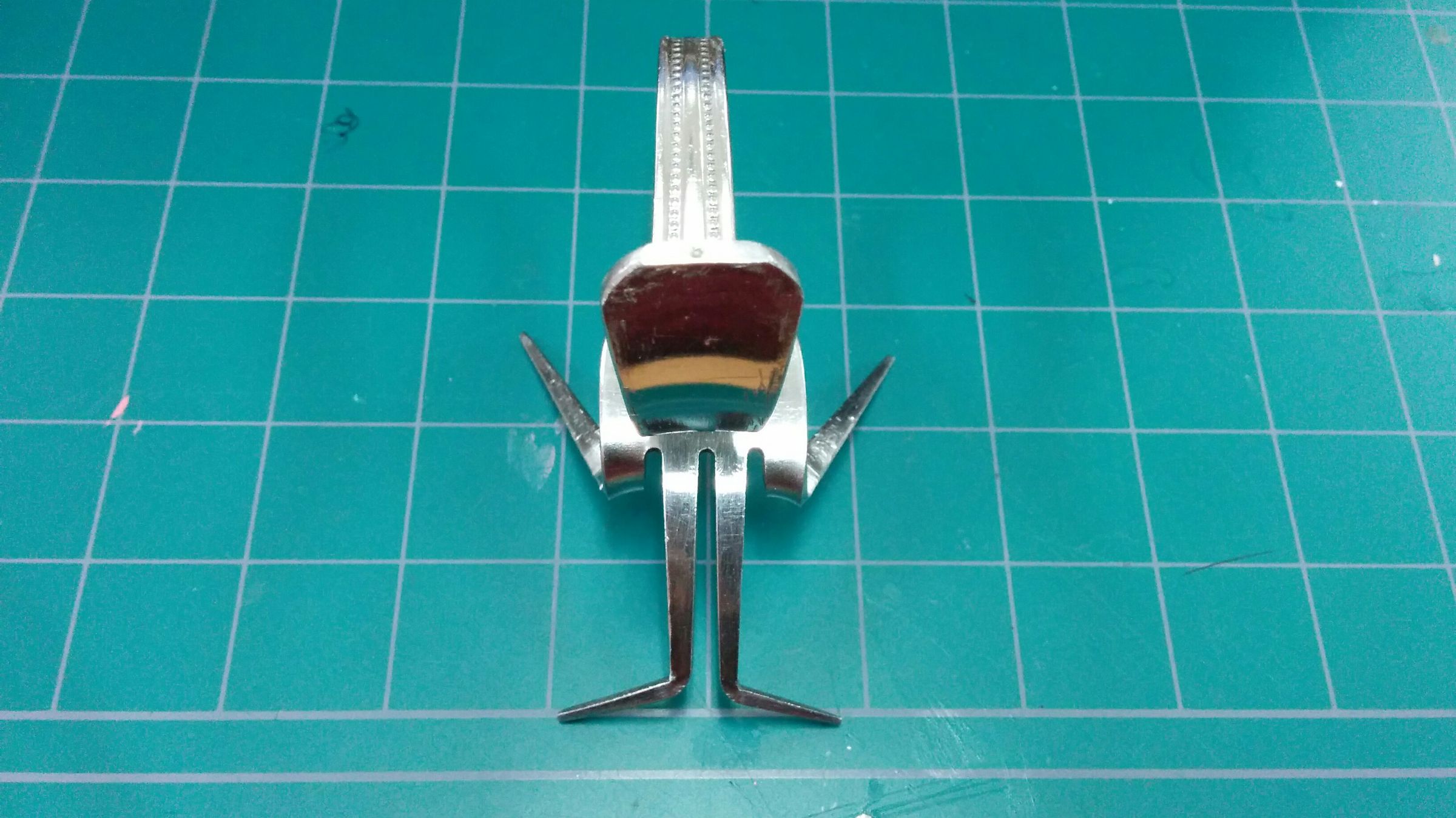 Center of Gravity 'Fork Dragon' : 5 Steps (with Pictures) - Instructables