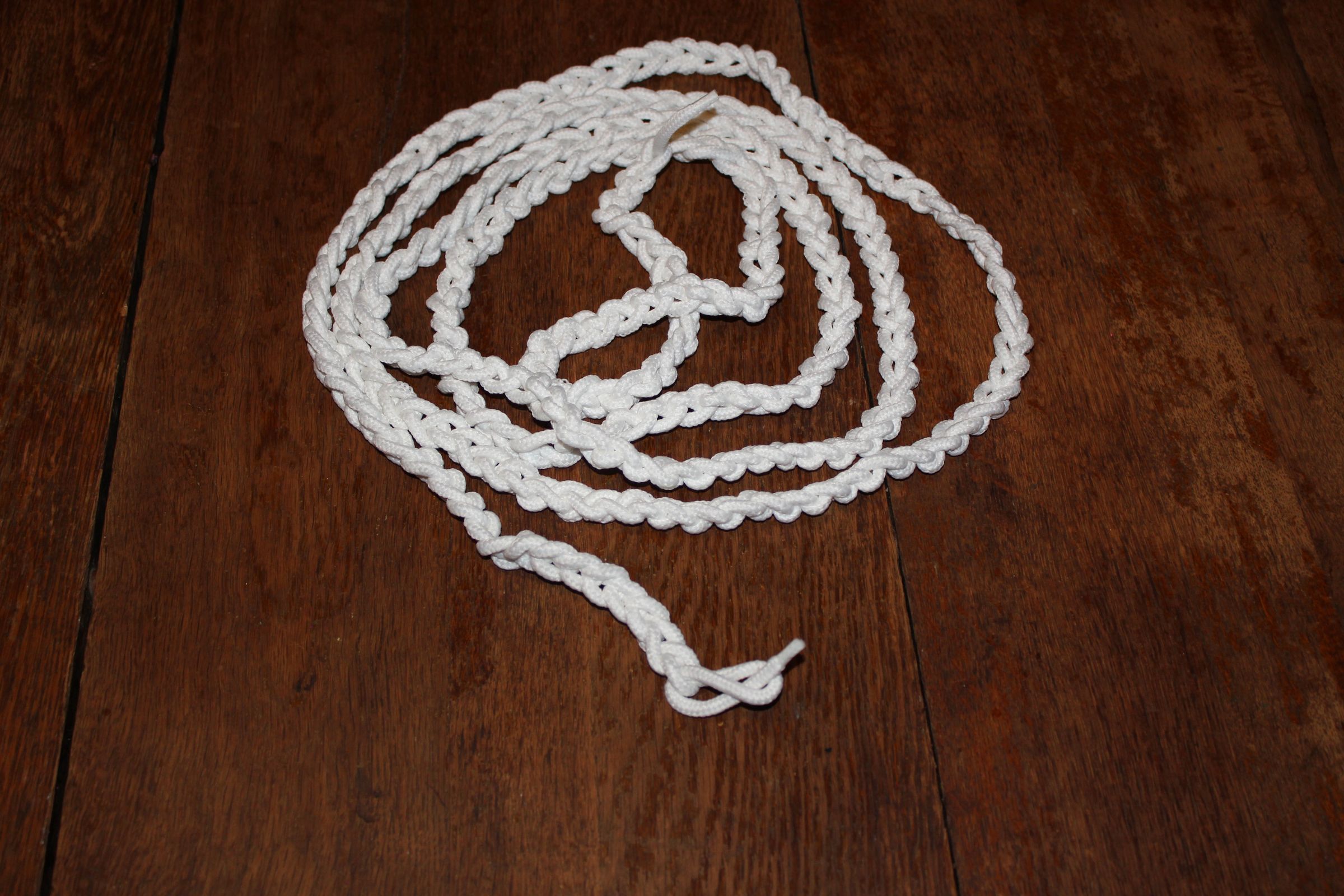 Single Rope Braid - Chain Sinnet : 4 Steps (with Pictures) - Instructables