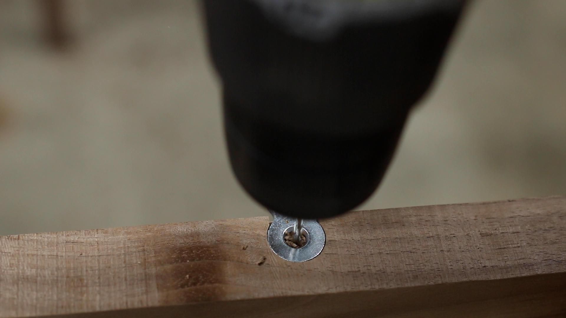 How to Install Figure 8 Table Top Fasteners : 5 Steps (with Pictures ...